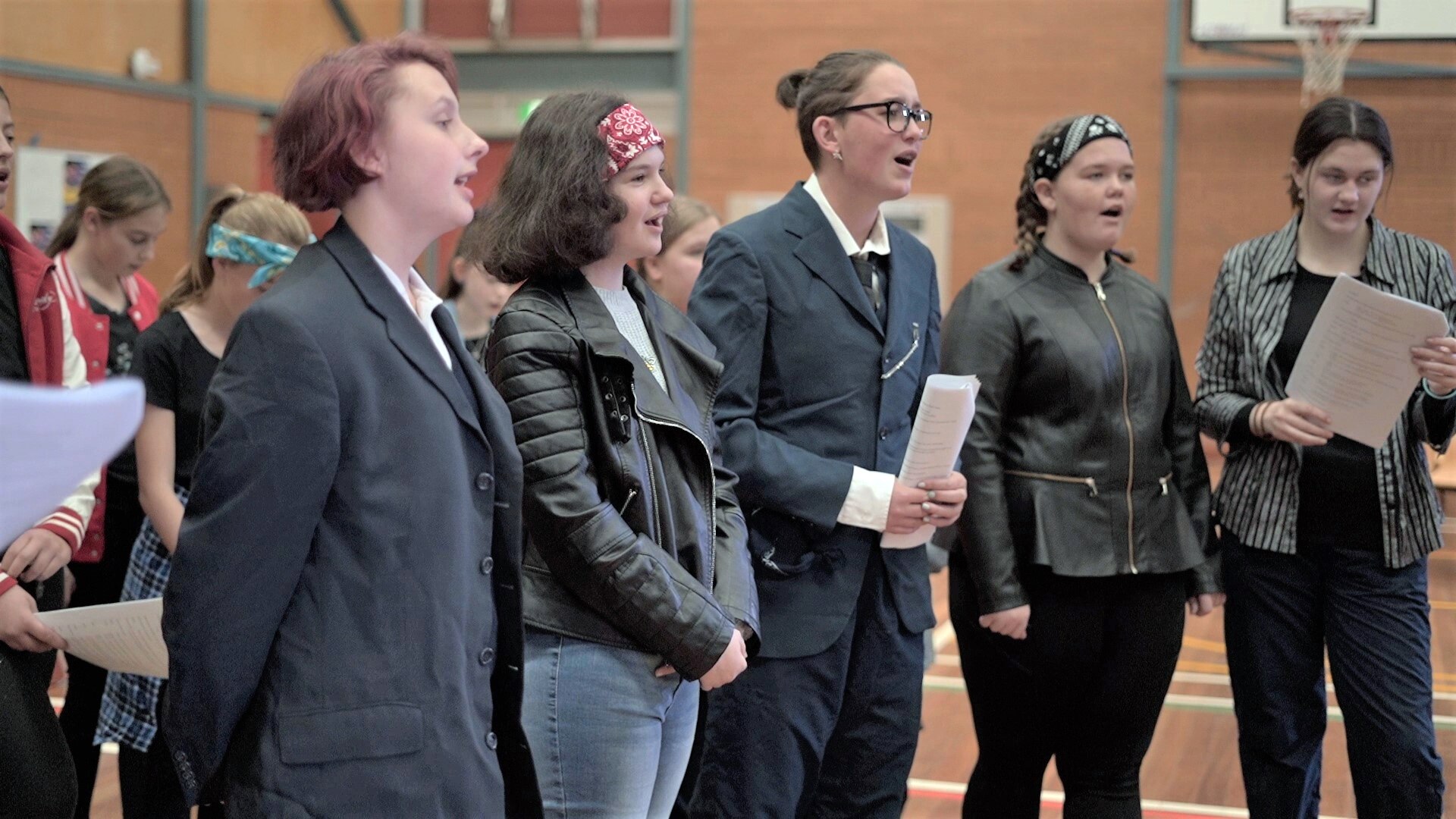 Cobar students turn to opera after COVID cancelled high school musical ...