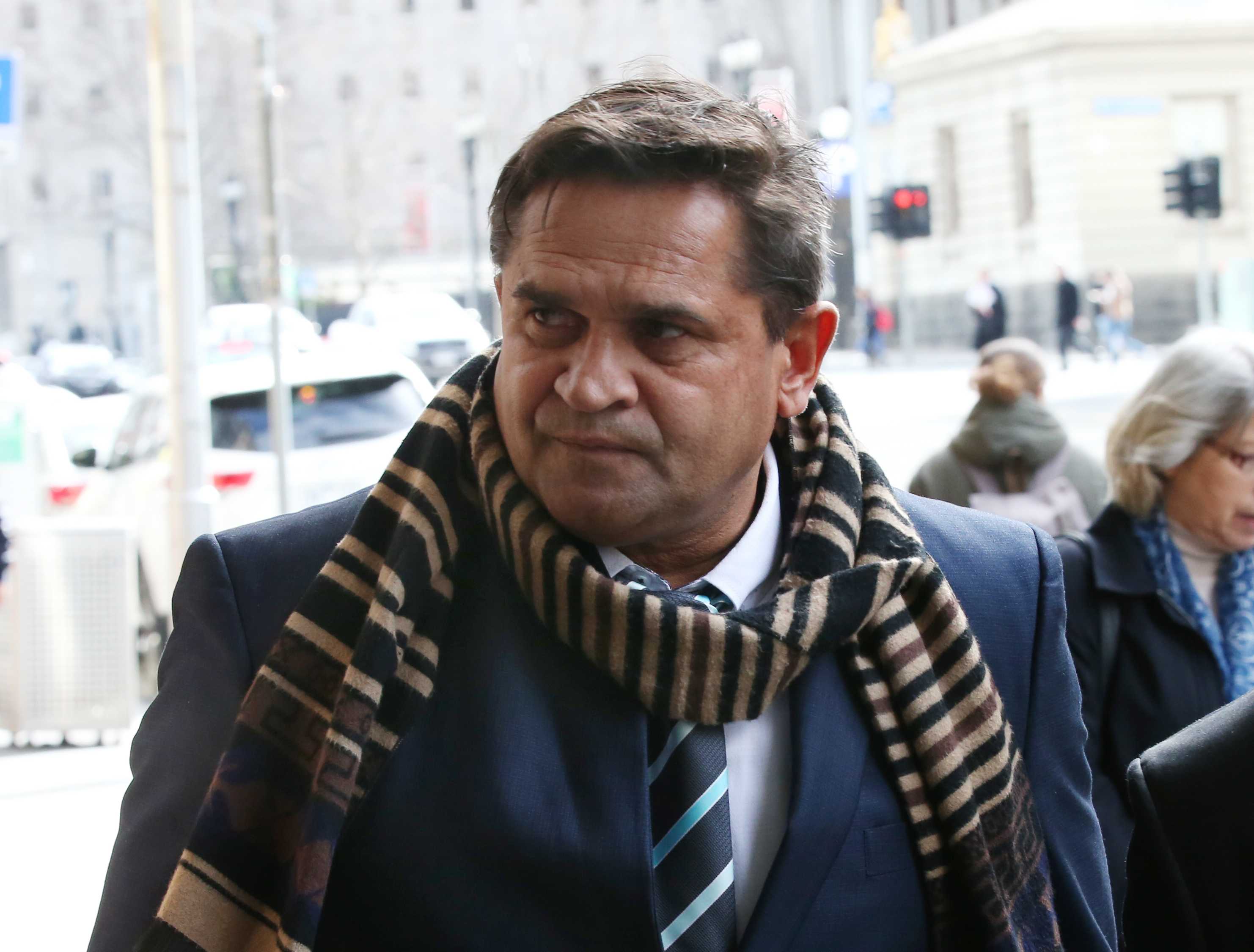 Nicky Winmar to plead guilty to assaulting Melbourne taxi driver - ABC News