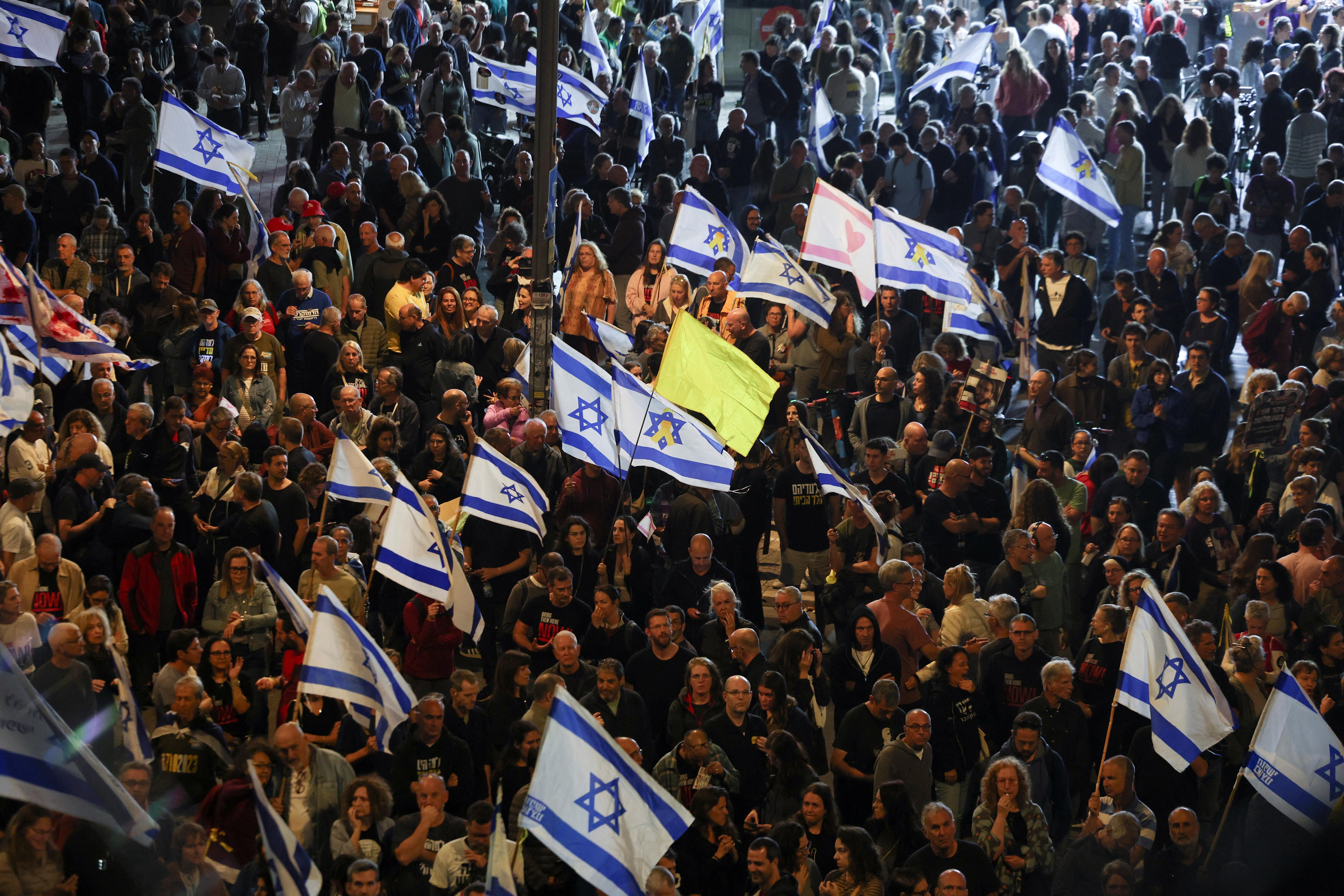 Hostage families say Netanyahu is deceiving Israelis, threatening to ...