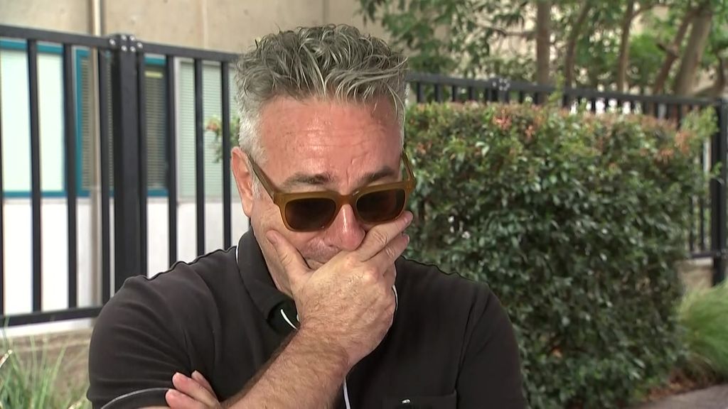 Wiggles' manager breaks down describing Greg collapsing - ABC News