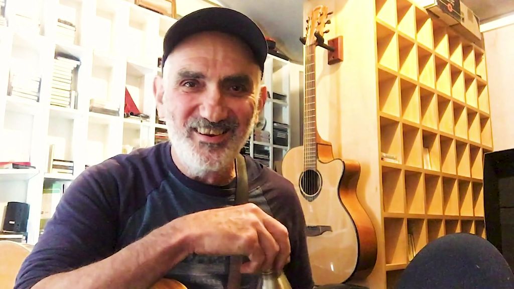 Australian icon Paul Kelly performs song written by Roebourne elder ...