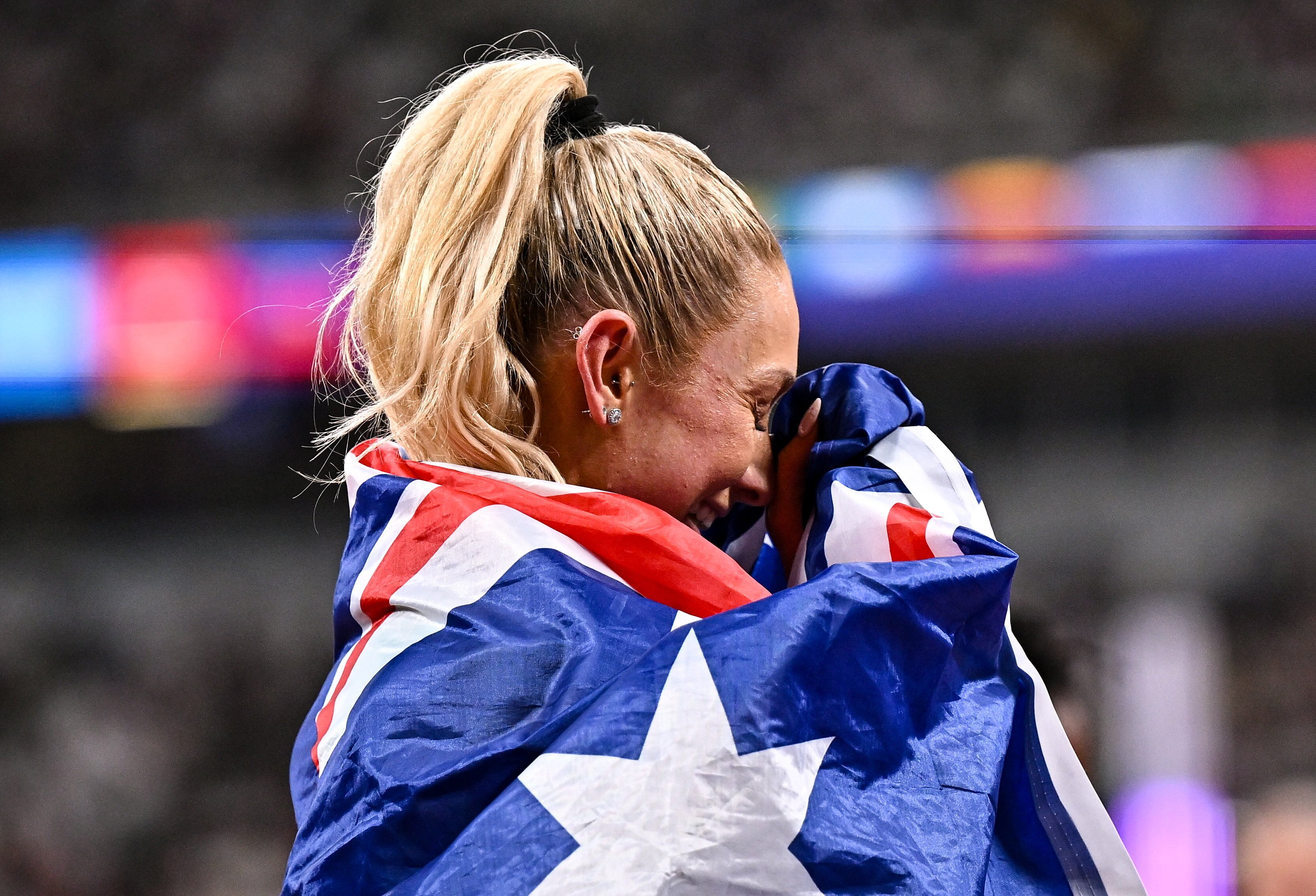 Jess Hull completes second act at World Athletics Championships as ...