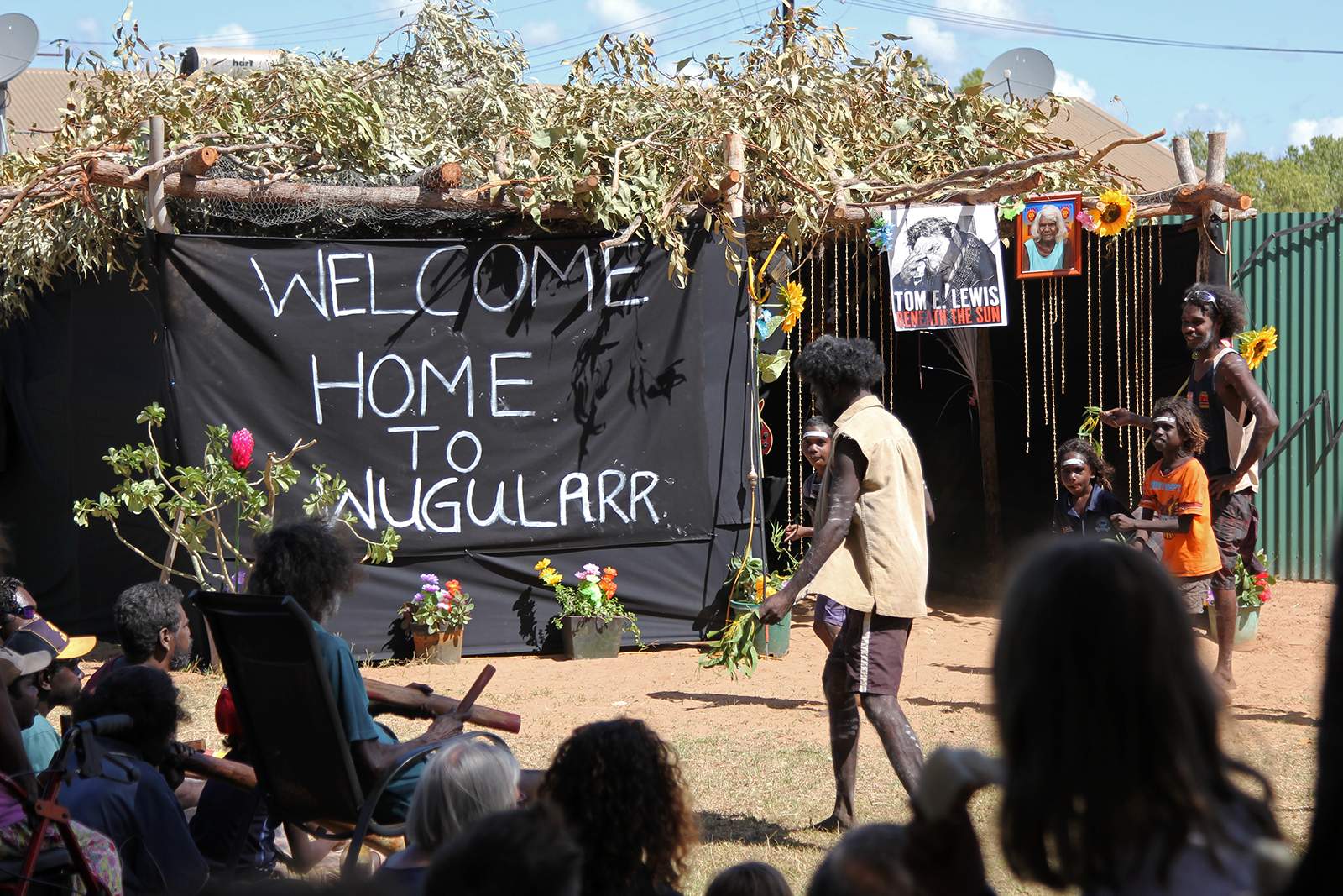Actor, musician and cultural leader Balang TE Lewis farewelled in ...