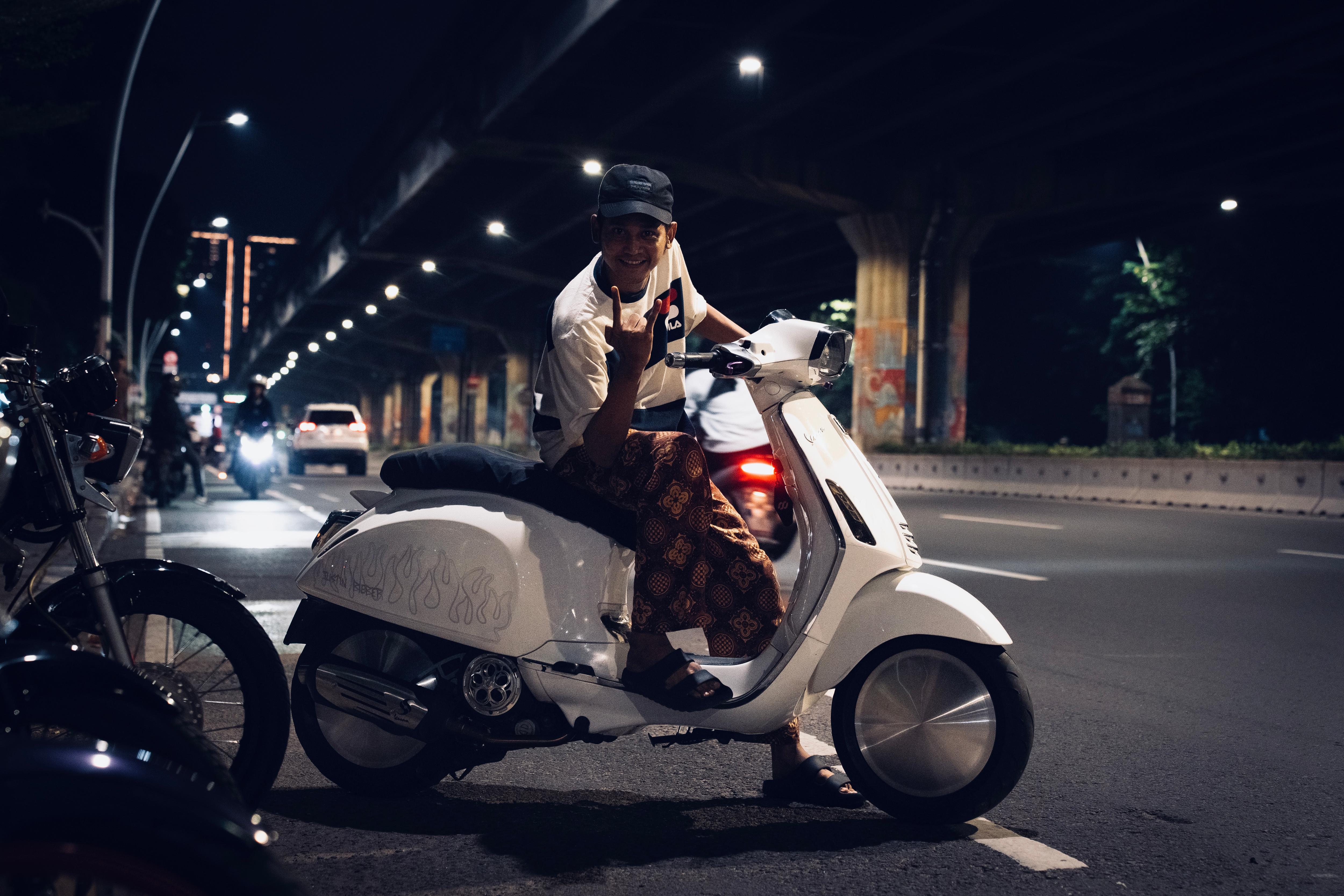 Jakarta's night riders flout the law to race through the city's streets ...