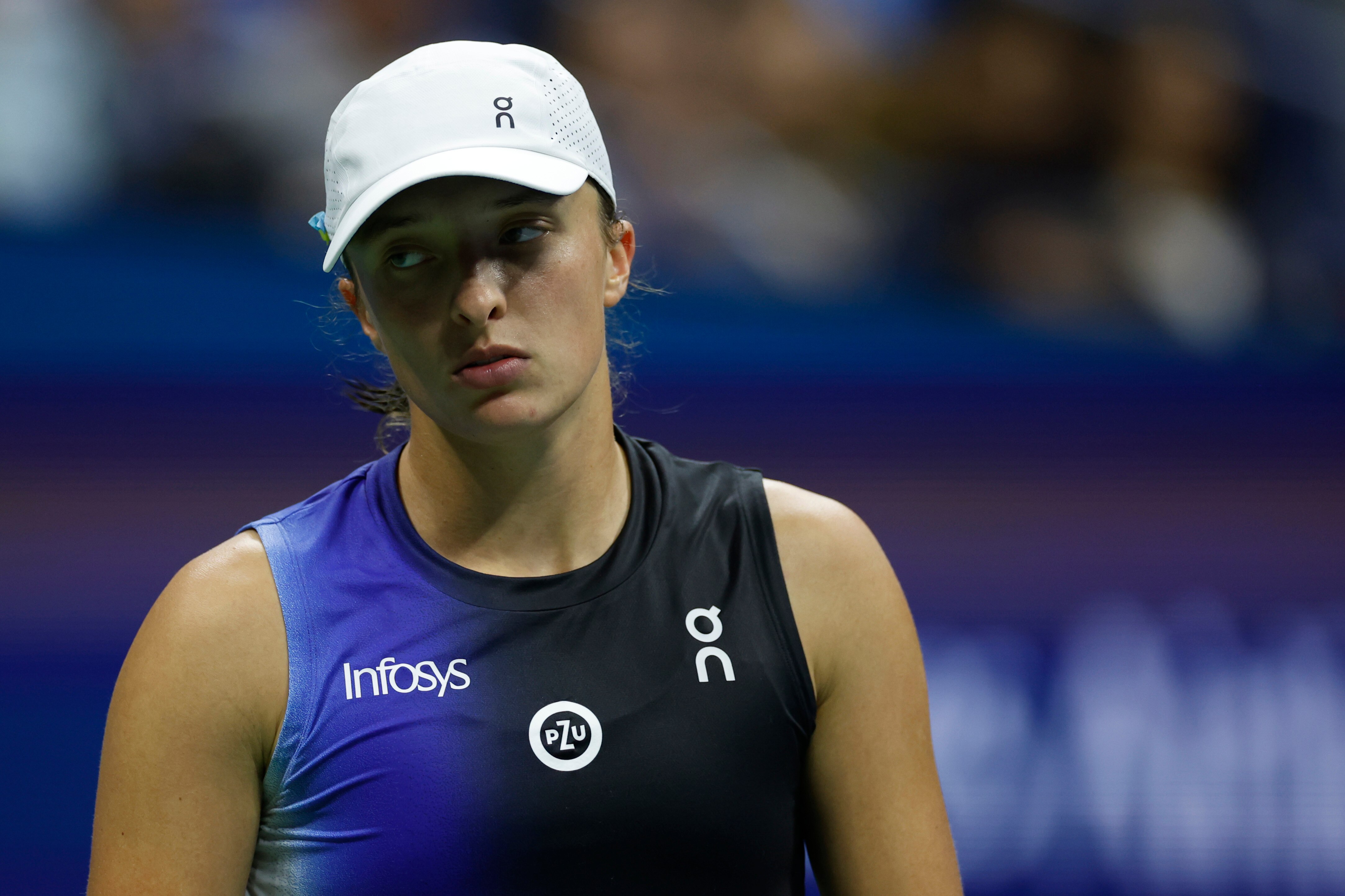Iga Świątek loses to Jelena Ostapenko at US Open, ending her title ...