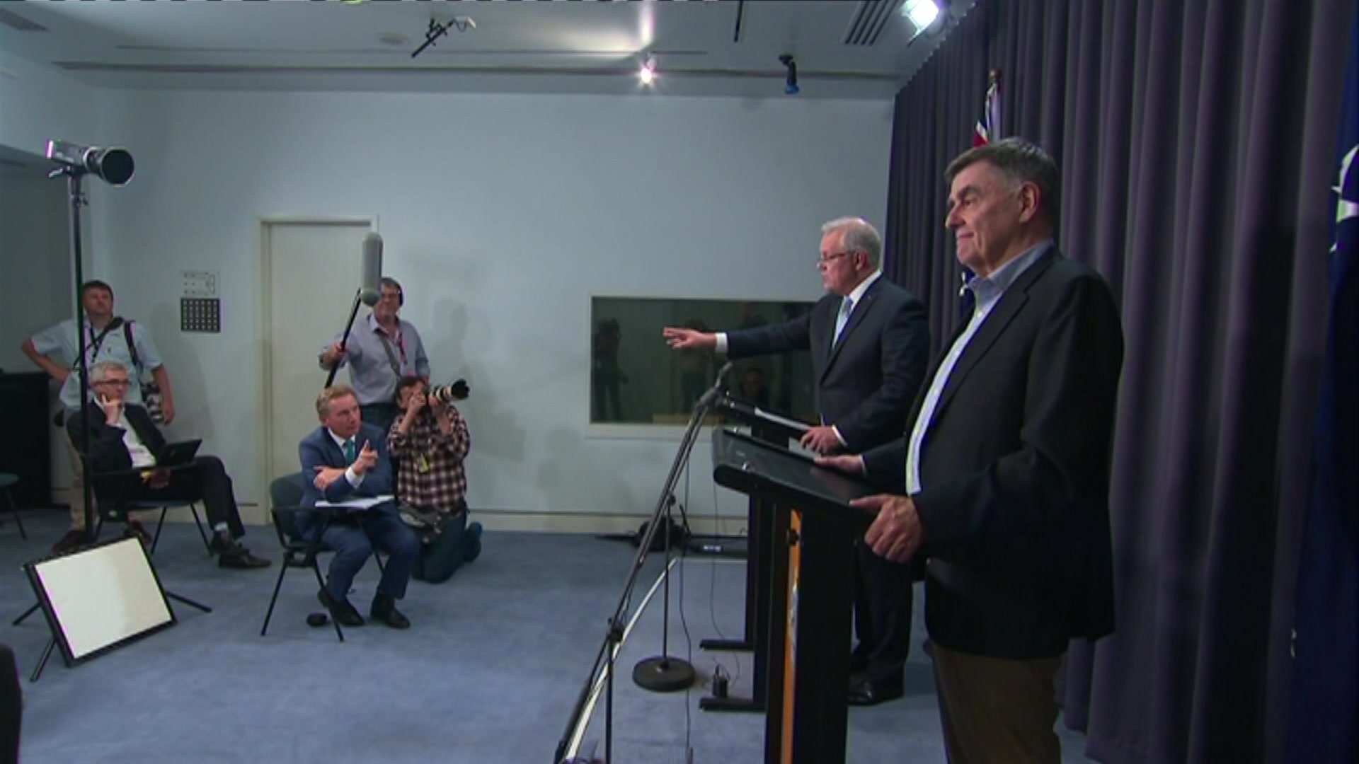 ABC political editor Andrew Probyn reflects on the coronavirus outbreak ...