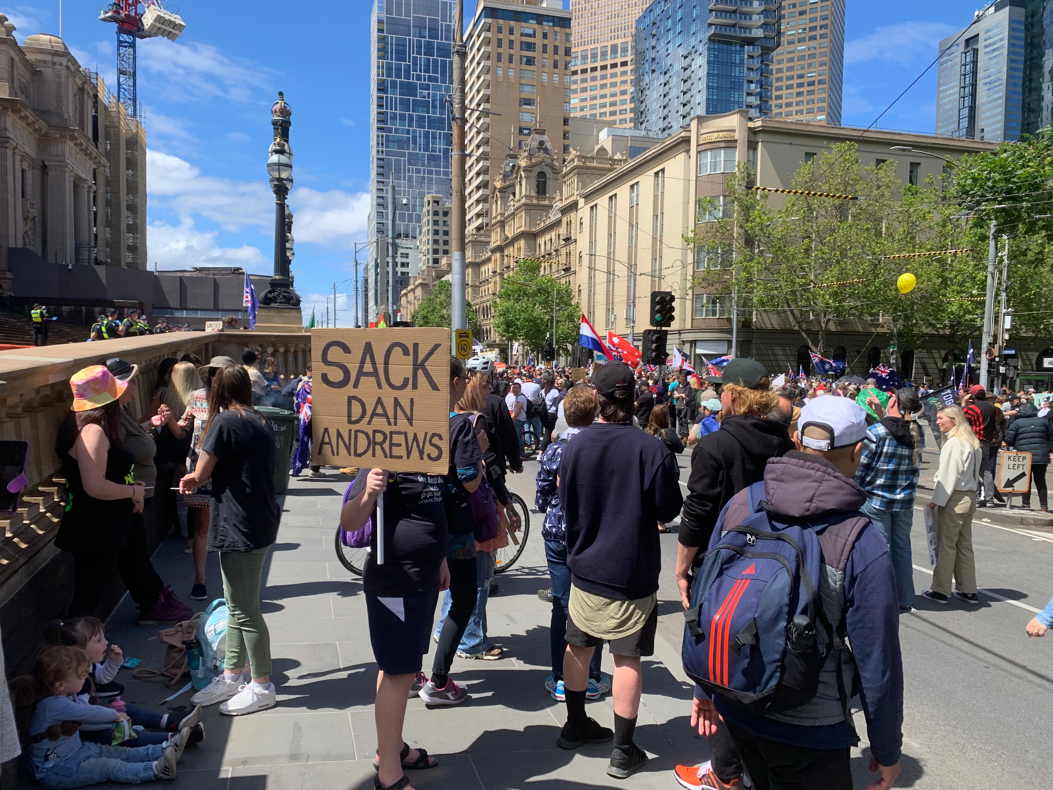 Thousands of anti-lockdown, vaccine mandate protesters march at COVID ...