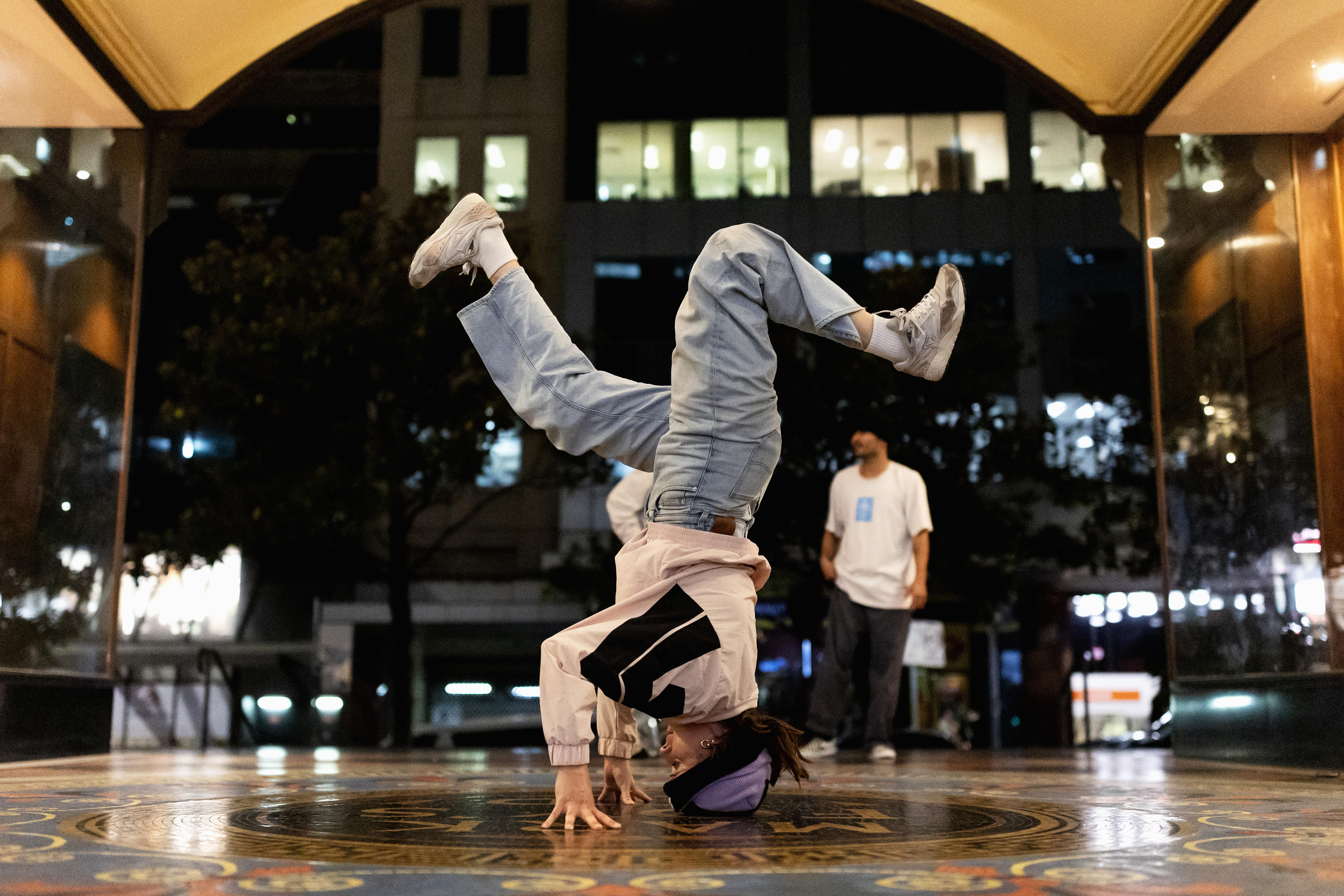 “Marsupial energy”: B-girl Raygun’s Olympic performance and the ...