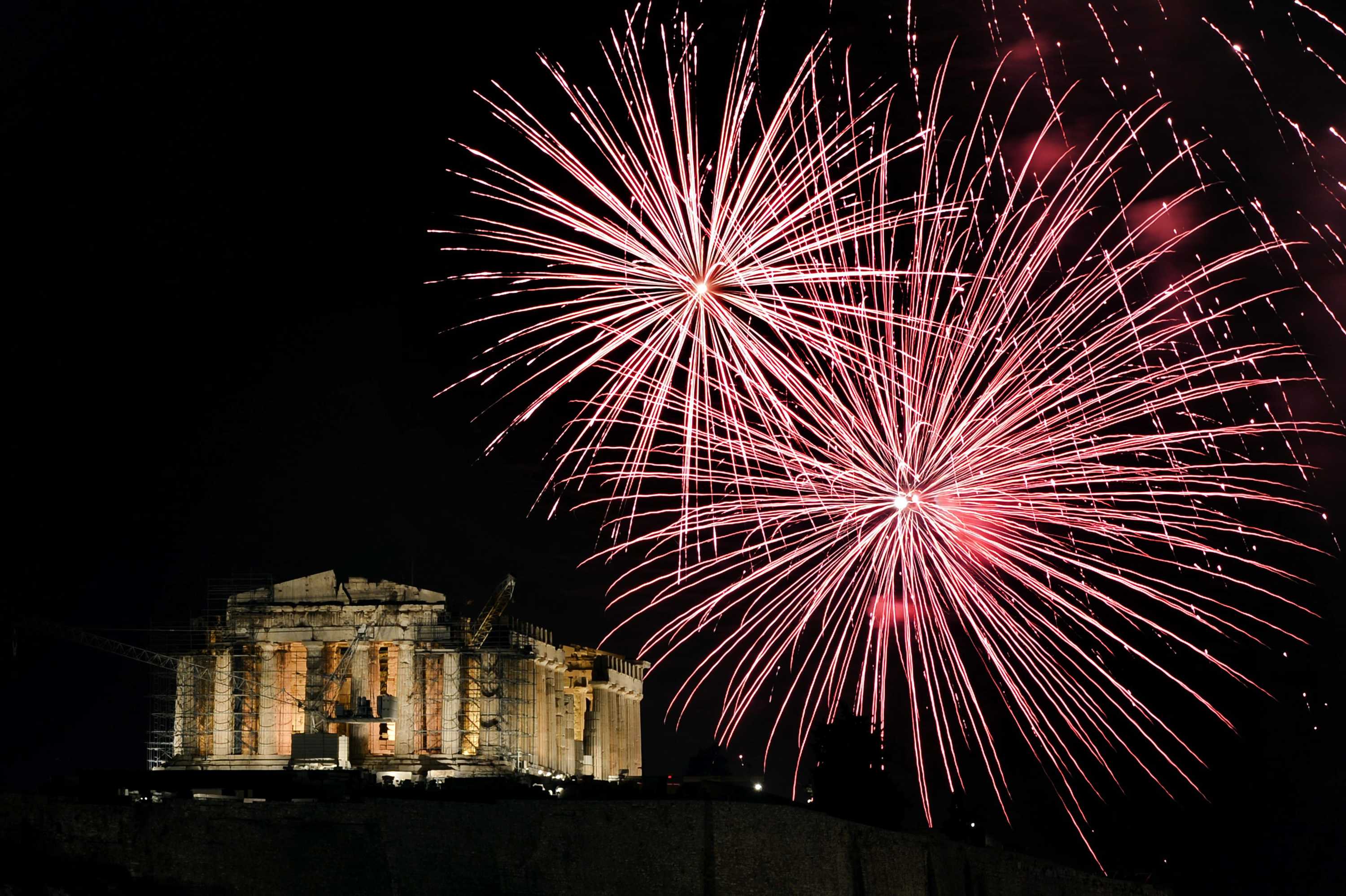 World celebrates with New Year's fireworks - ABC News