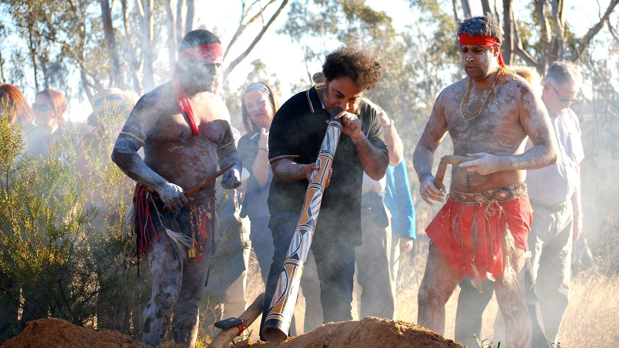 Aboriginal remains laid to rest in northern Victoria - ABC News