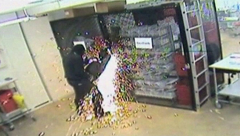 Helicopter heist caught on camera - ABC News