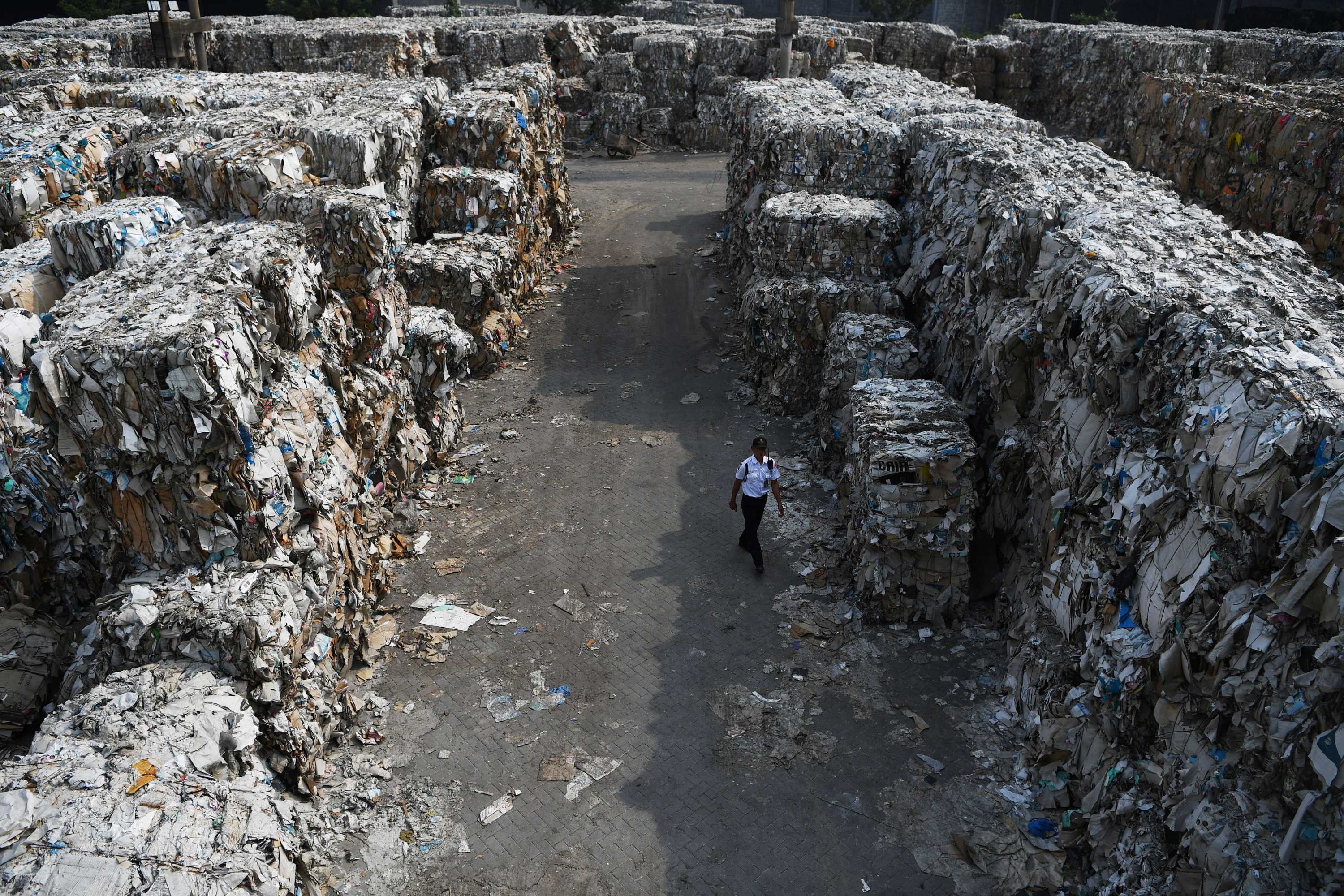 Indonesia to send back Australian paper waste 'contaminated' by dirty ...