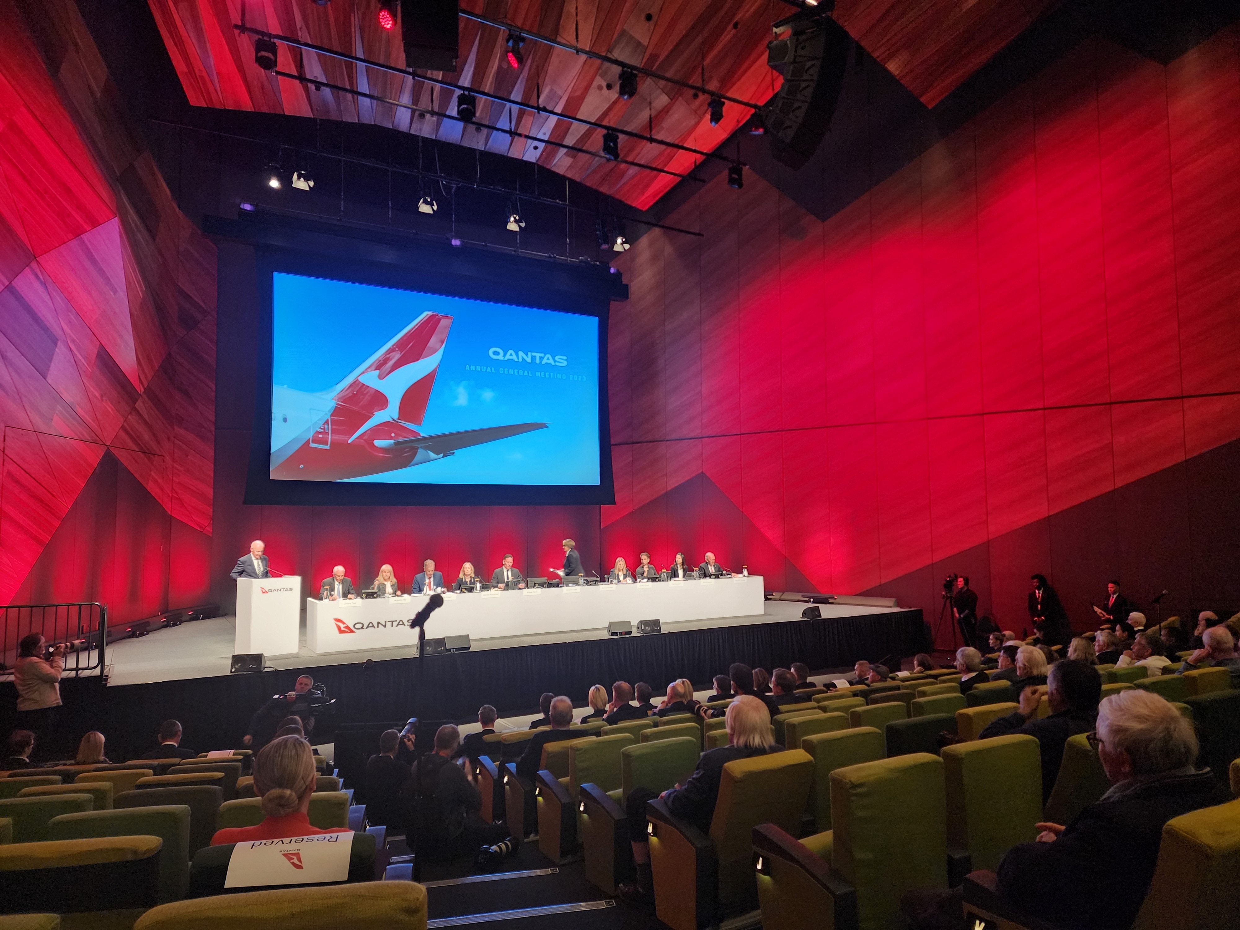 Woolworths warehouse automation set to eliminate 700 jobs in Sydney and ...