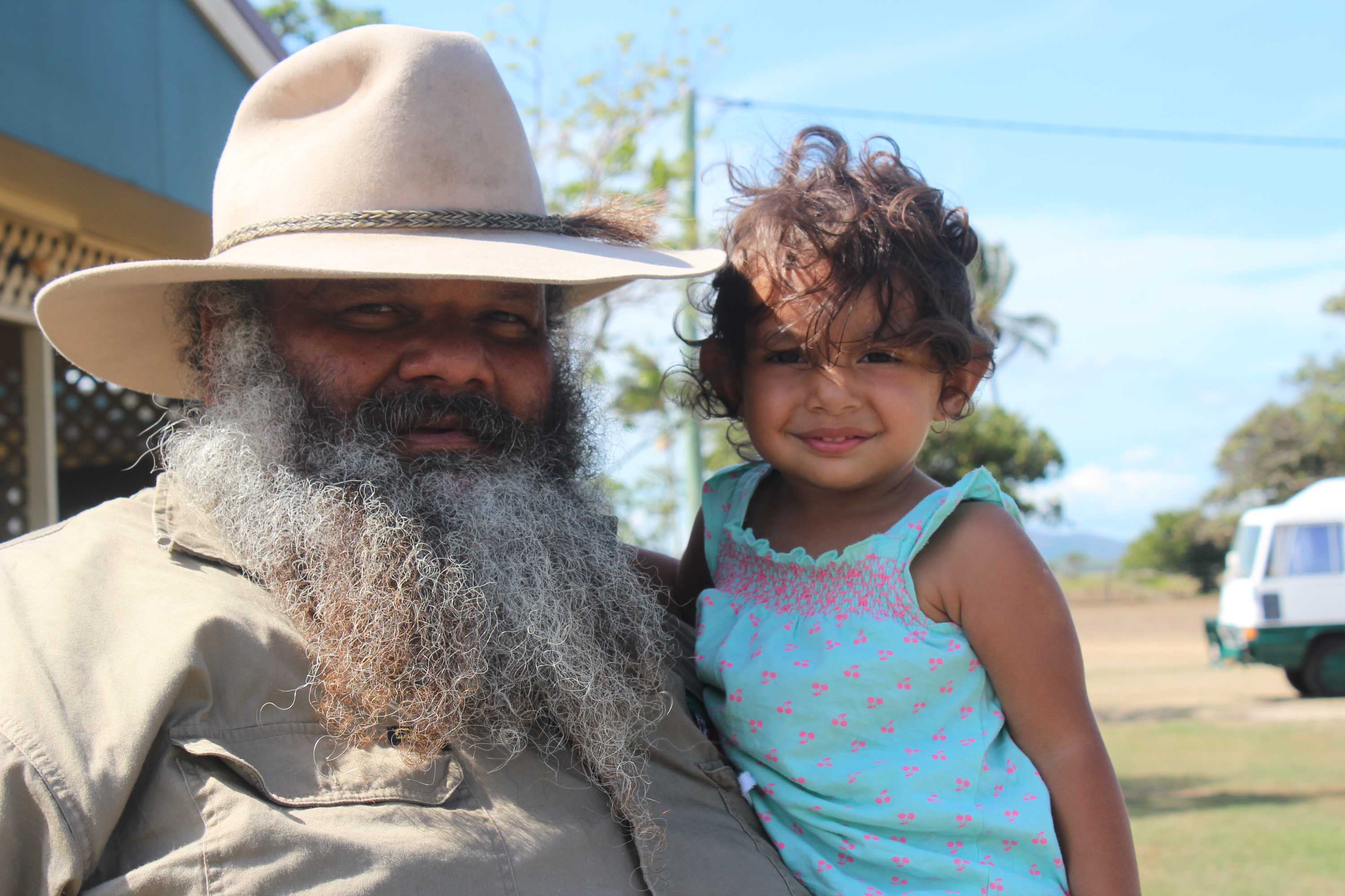 Traditional owners tackle wetland weeds on historic Mungalla Station ...
