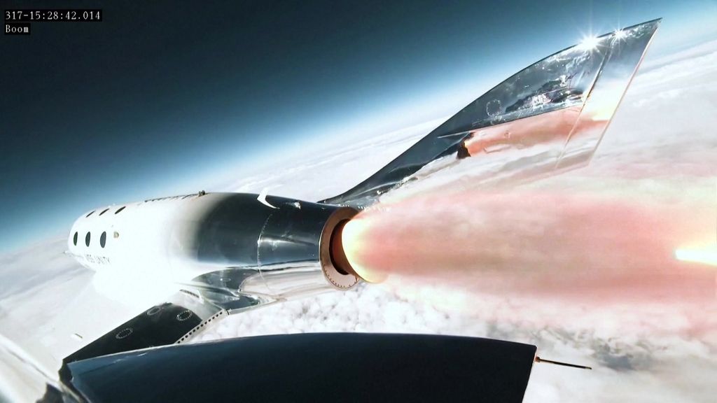 Virgin Galactic completes first commercial space flight - ABC News