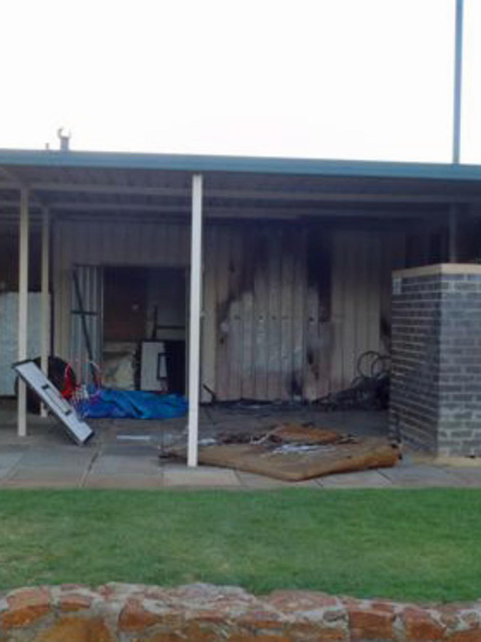 Teen admits starting Boddington fire - ABC News