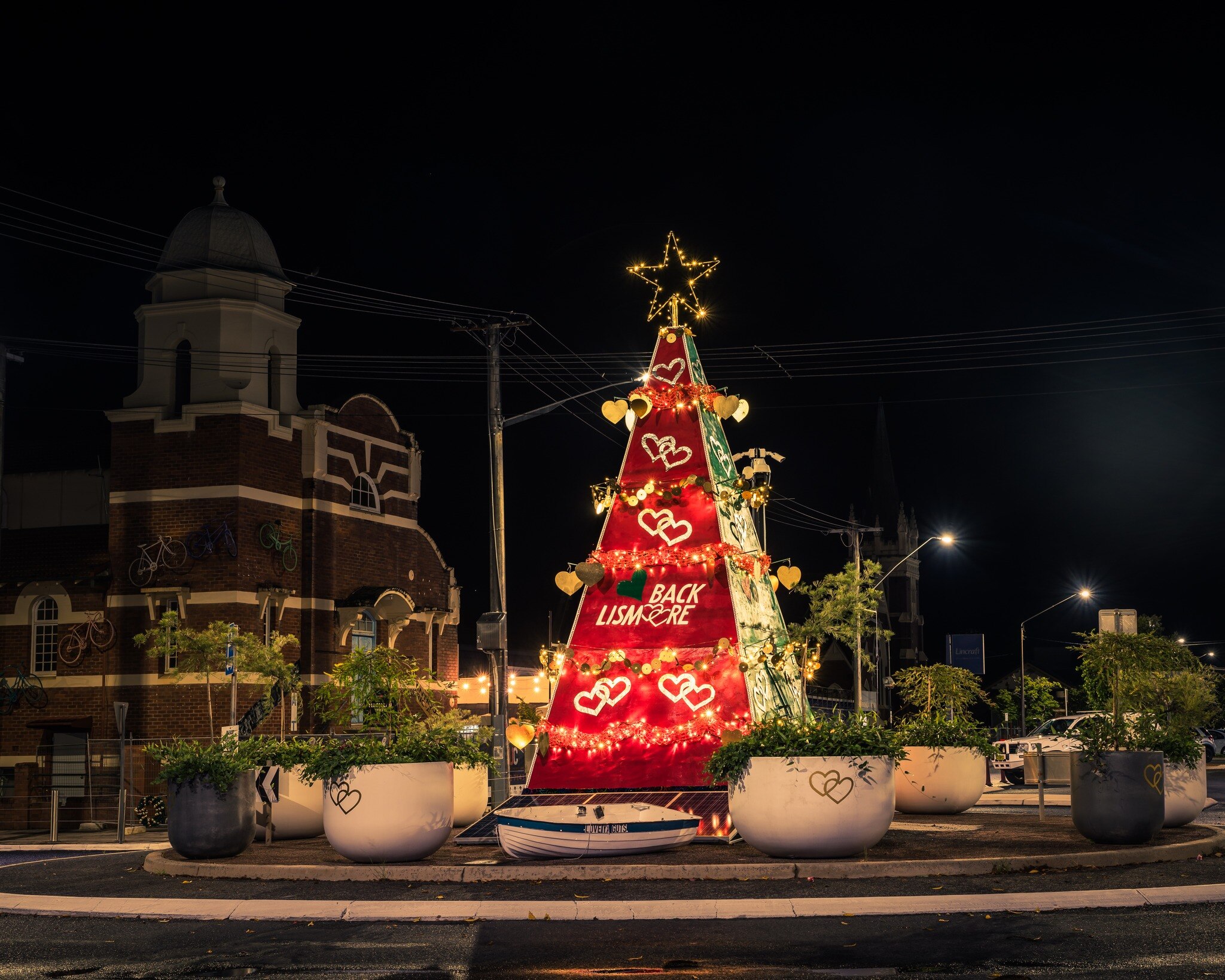 Garbage recycled into Christmas trees as NSW targets 30 per cent less ...