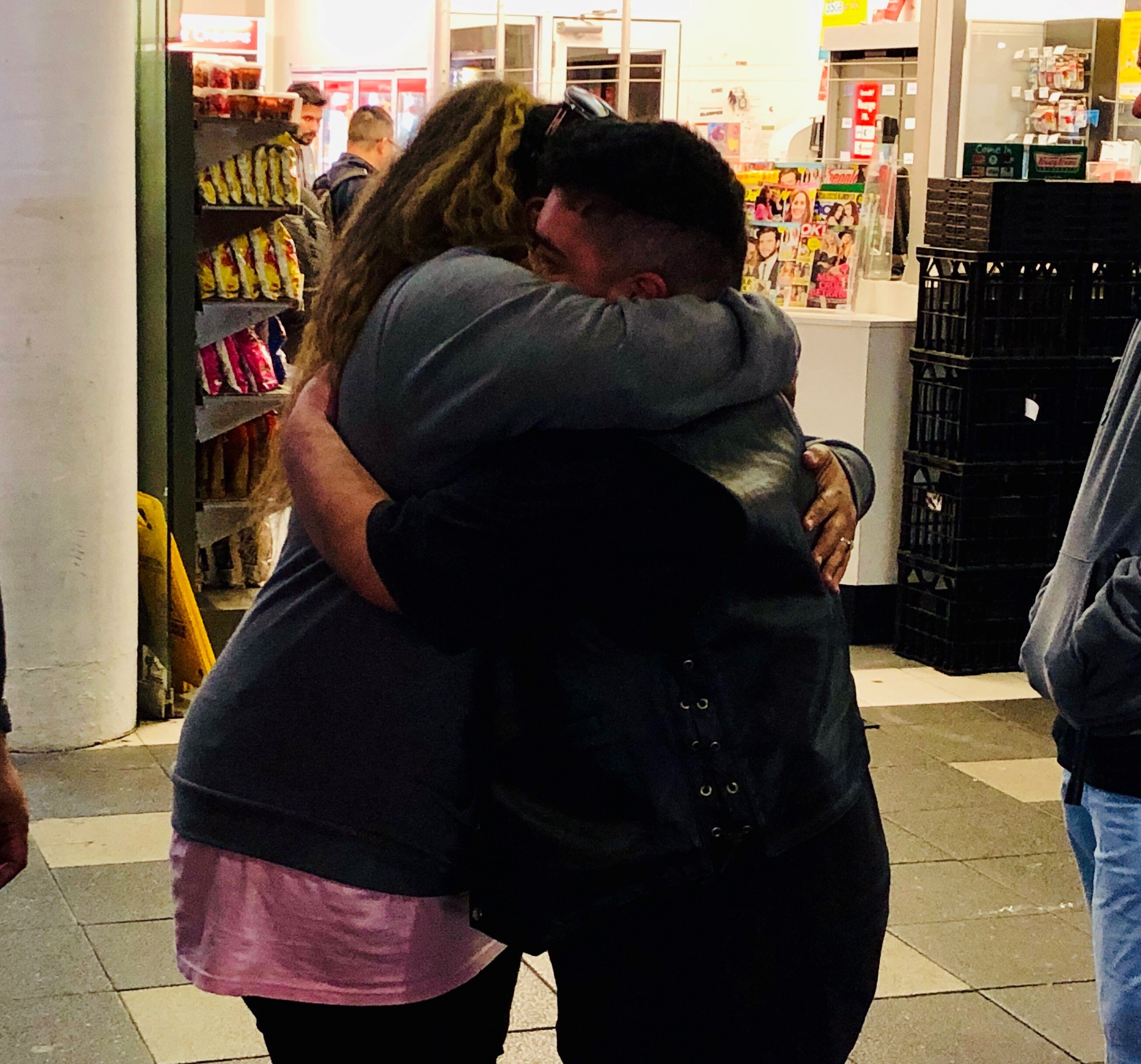 Gold Coast homeless kids get helping hugs in unique project to get them ...