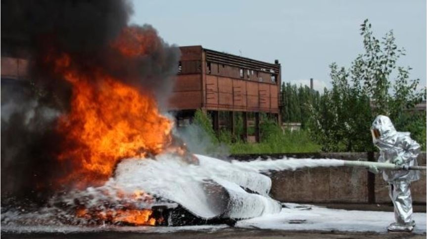 PFAS expert says Commonwealth legal action is 'critical' - ABC listen