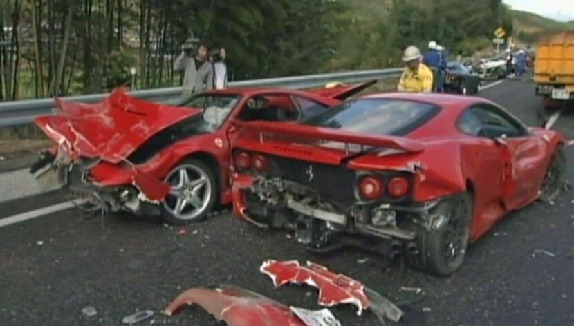 Supercars crash on Japanese highway - ABC News