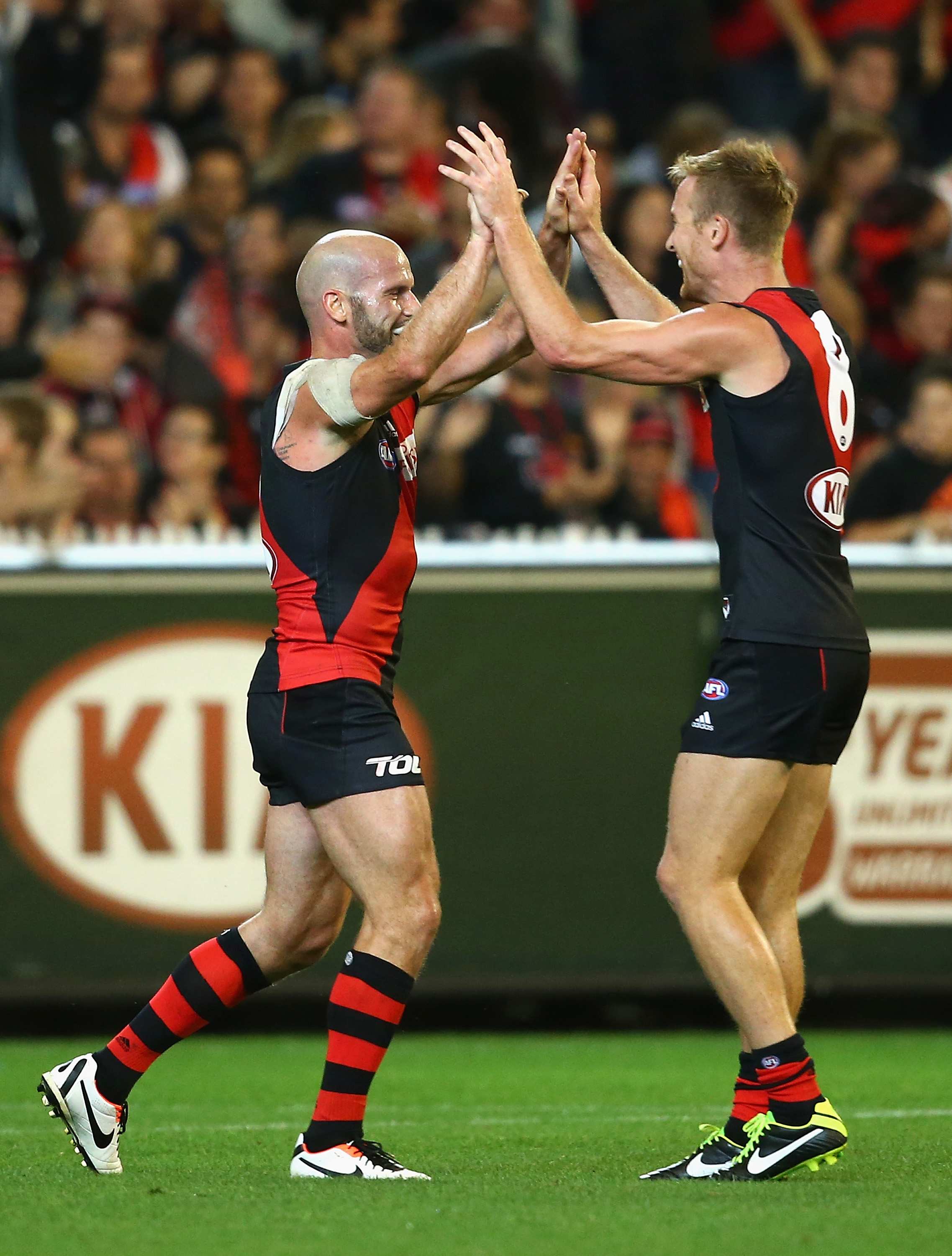 Essendon hammers Carlton by 81 points in late Sunday night MCG blowout ...