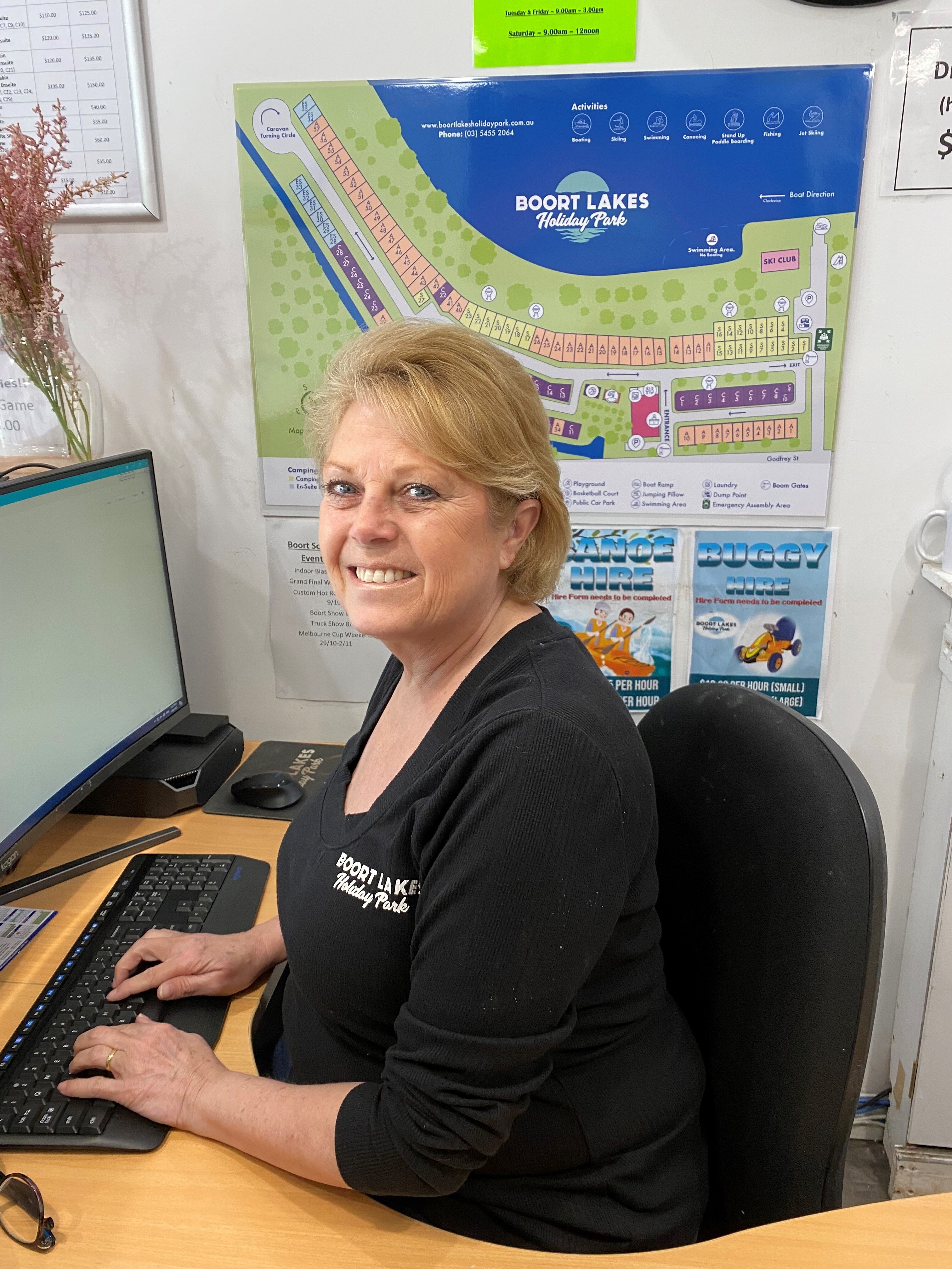 Rural town needs more young people to survive, locals say - ABC News