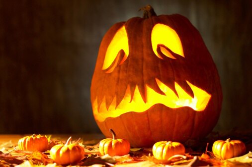 Halloween costume and decoration ideas for your last-minute Australian ...