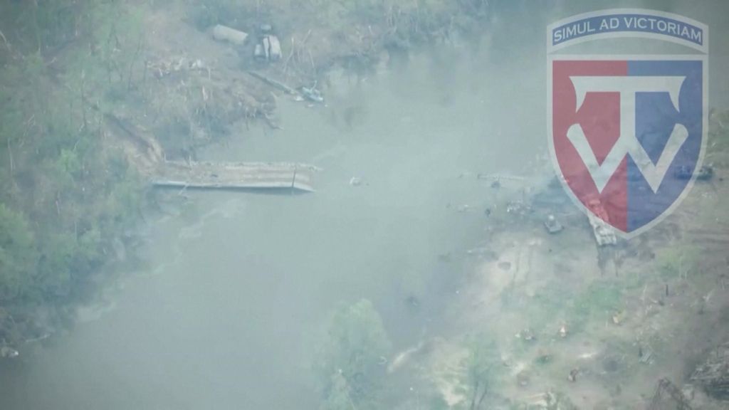 Ukrainian forces release video of destroyed bridge - ABC News