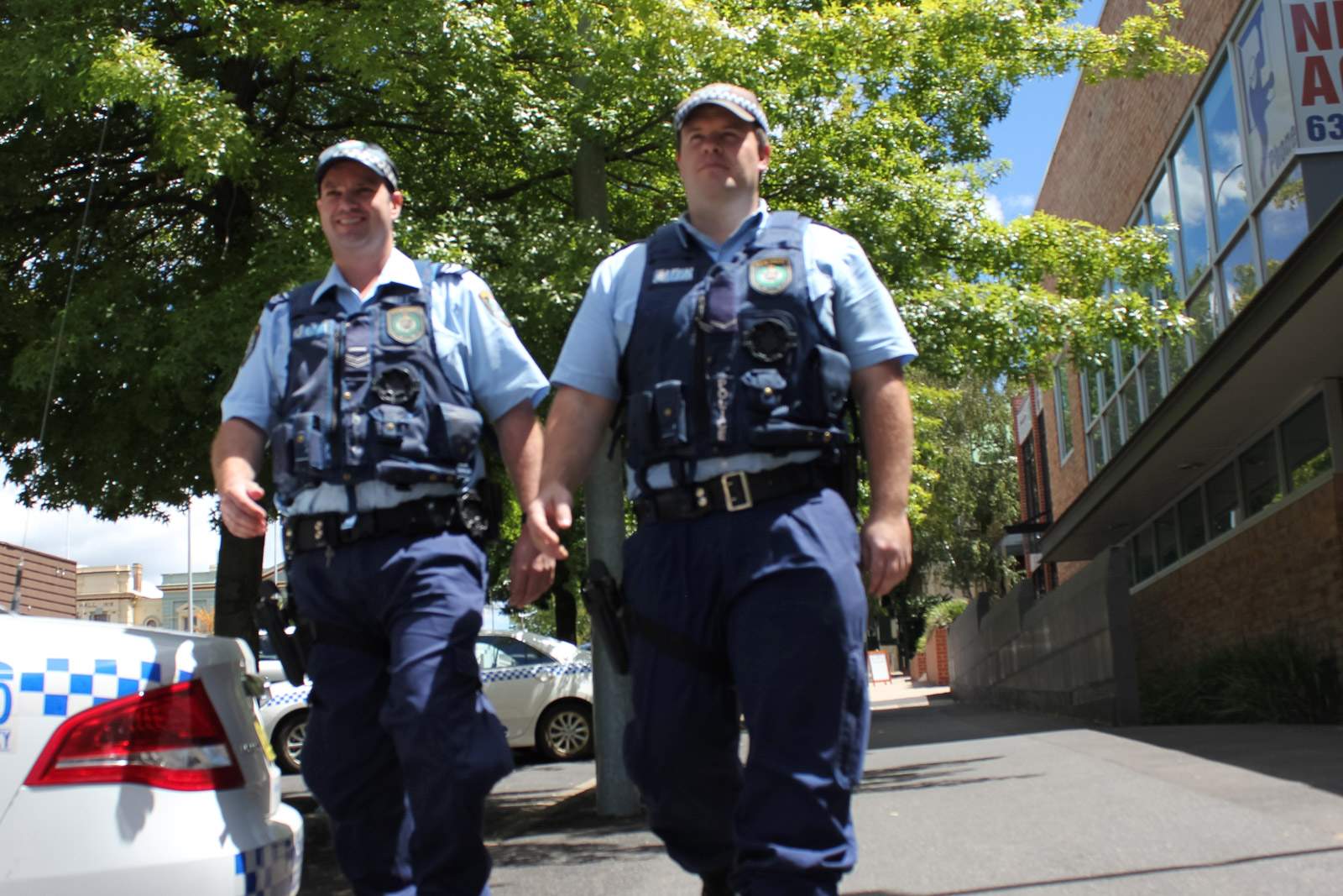 Police investigate armed robbery in Orange - ABC News