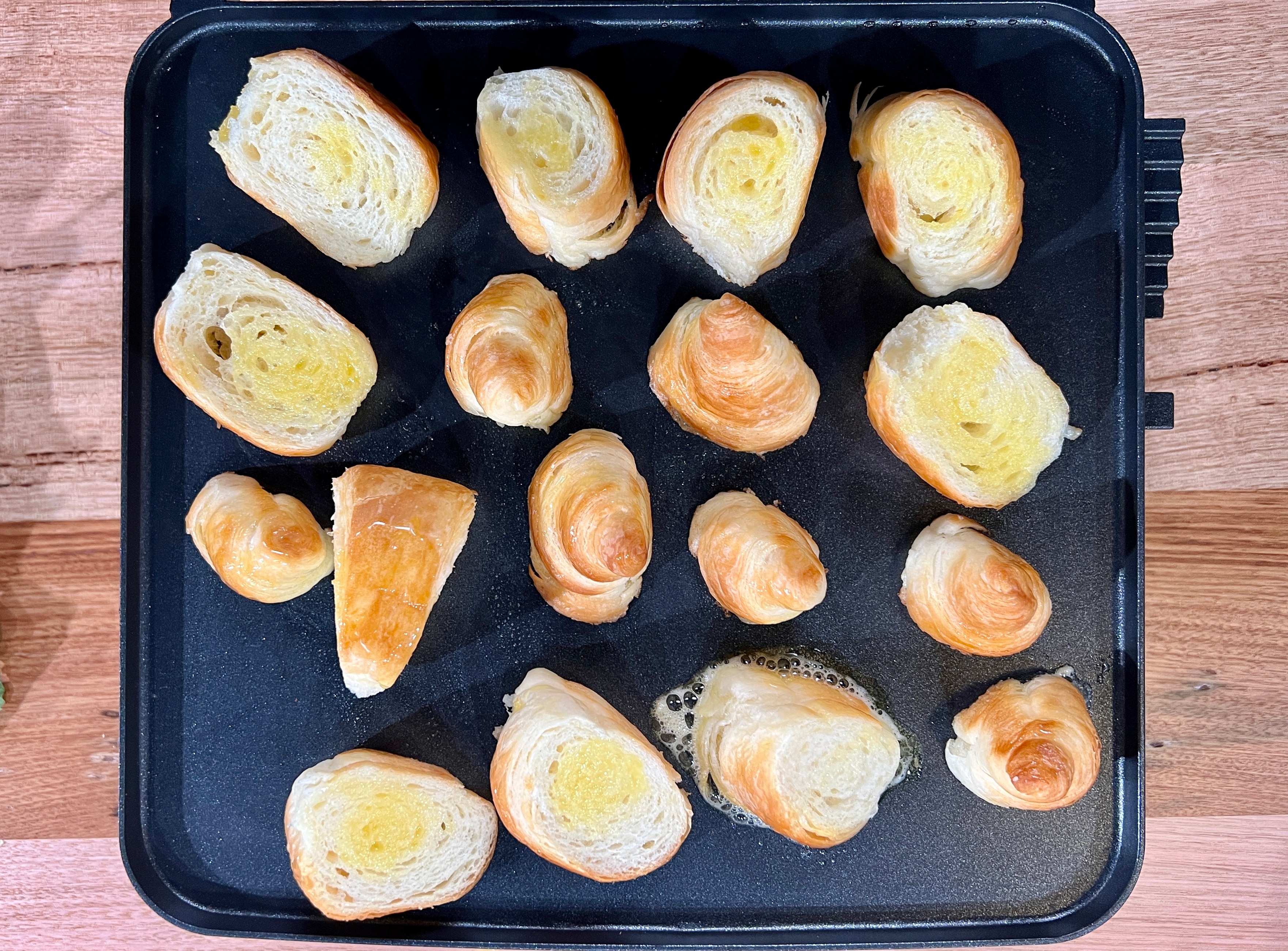 Tuna tapenade with croissant crackers - ABC News