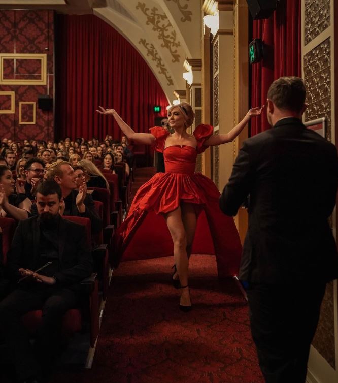 What does it mean to be seen? Stage show Bloom Girl navigates the ...