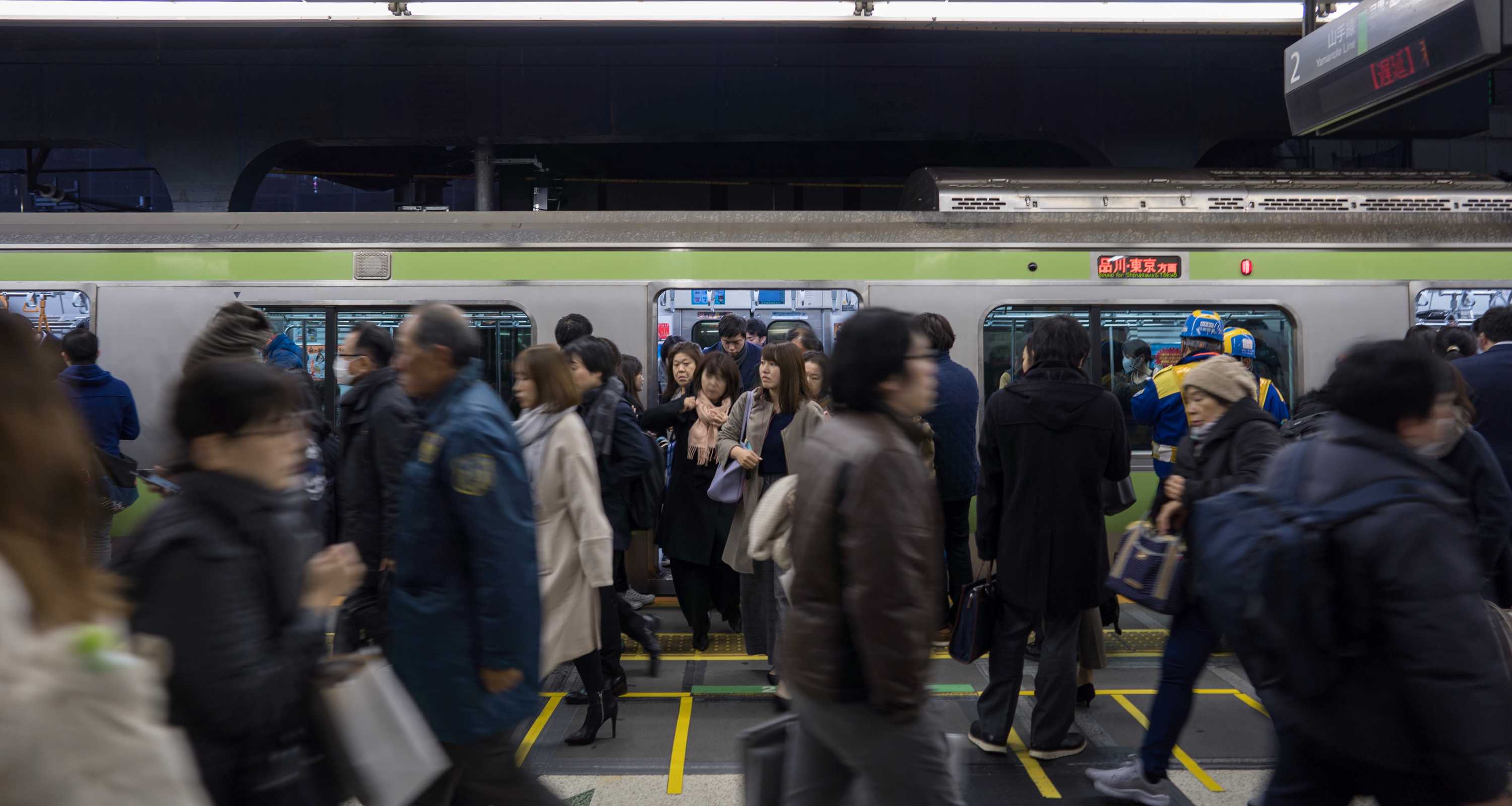 Japan opens borders to foreign workers amid exploitation claims - ABC ...
