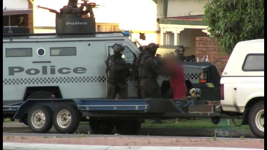 Police hammer drug syndicate - ABC News