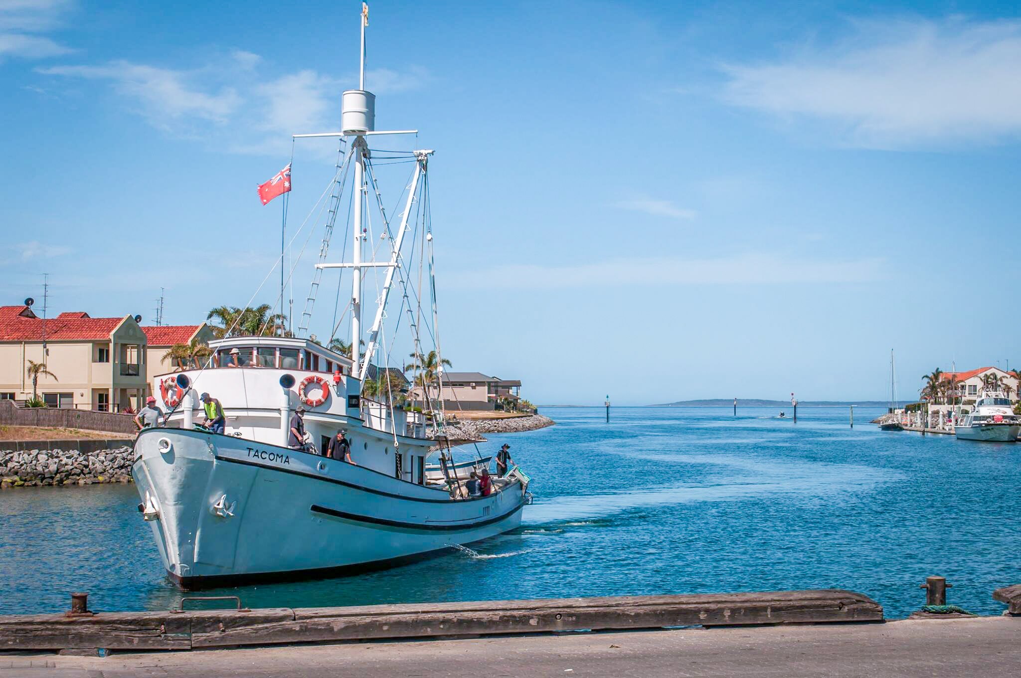 Historic tuna boat Tacoma delivers water to parched Taylor Island sheep ...