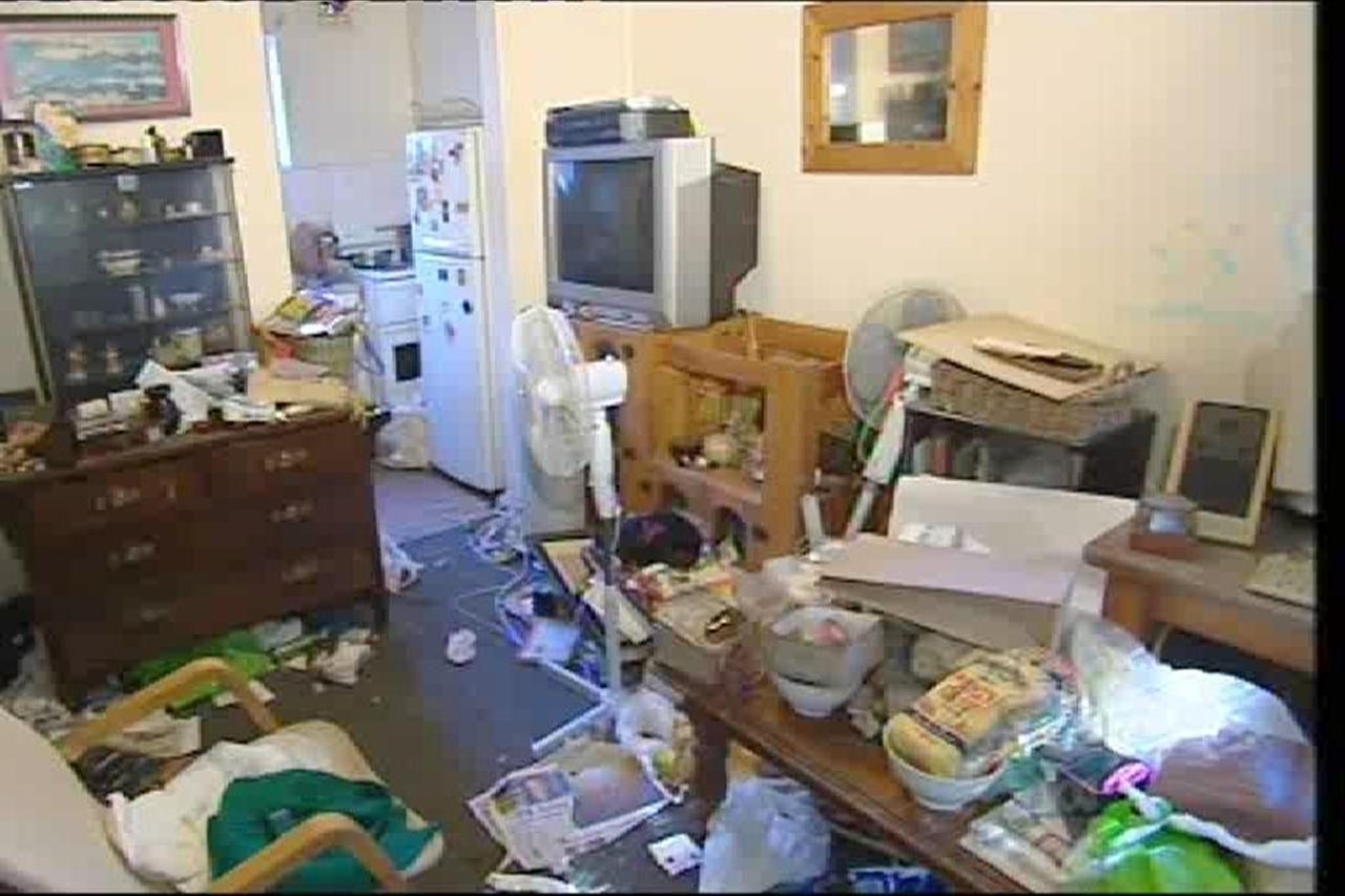 Funding to help Hunter hoaders out of domestic squalor - ABC News