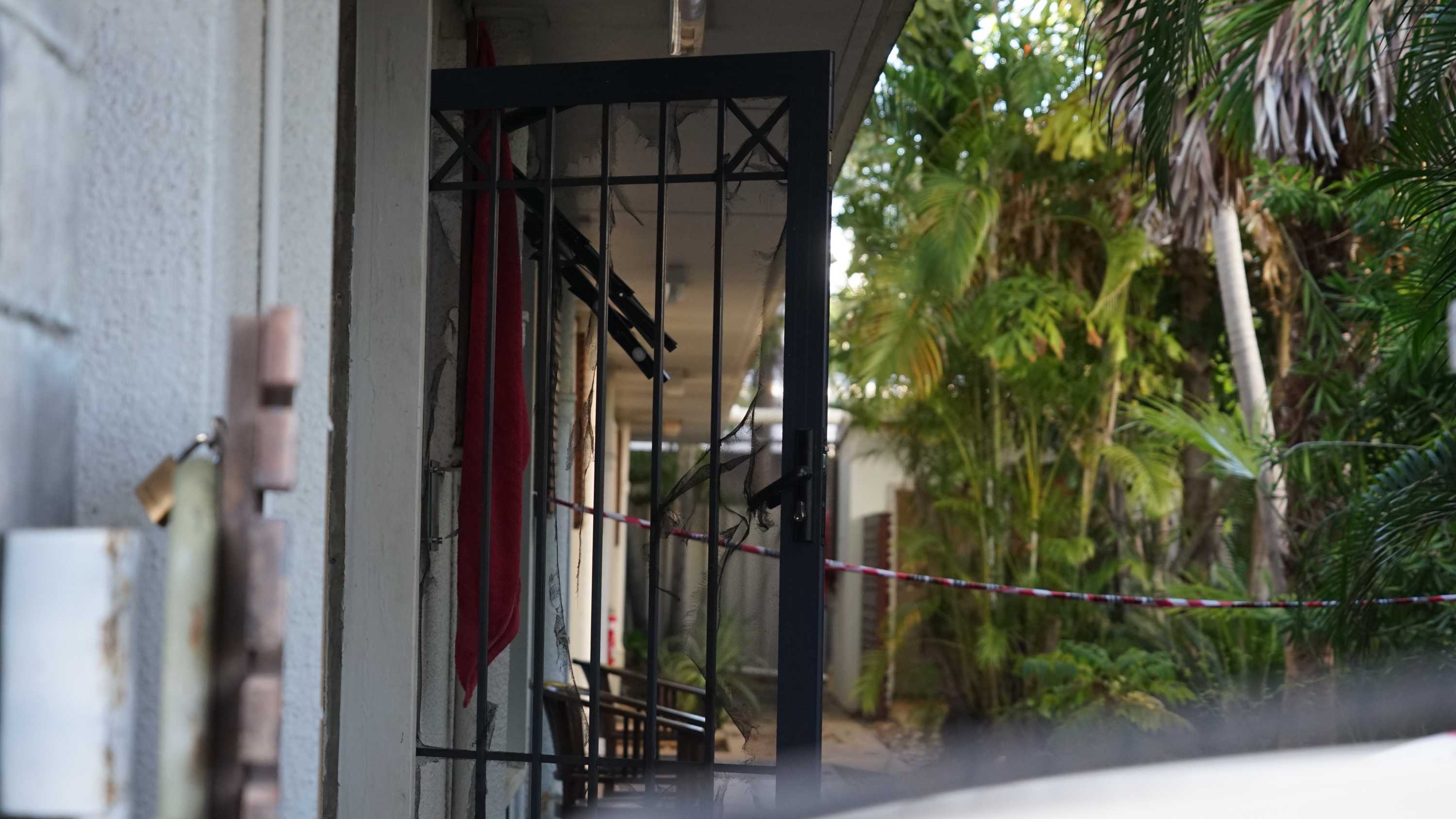 Man dies in hospital after explosion blew Darwin unit 'to pieces' - ABC ...