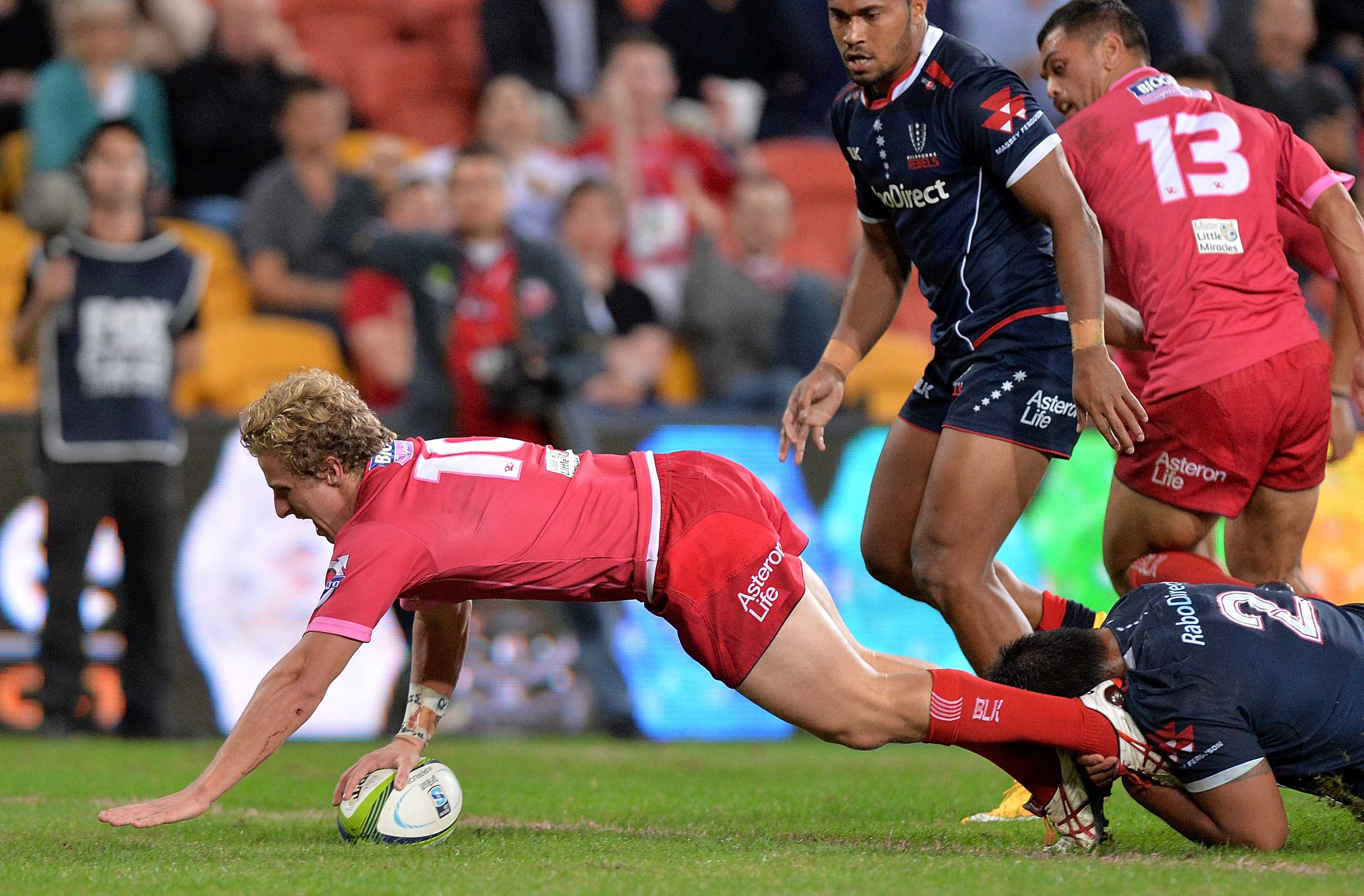 Will Genia gives Reds rookie fly half Jake McIntyre seal of approval ...