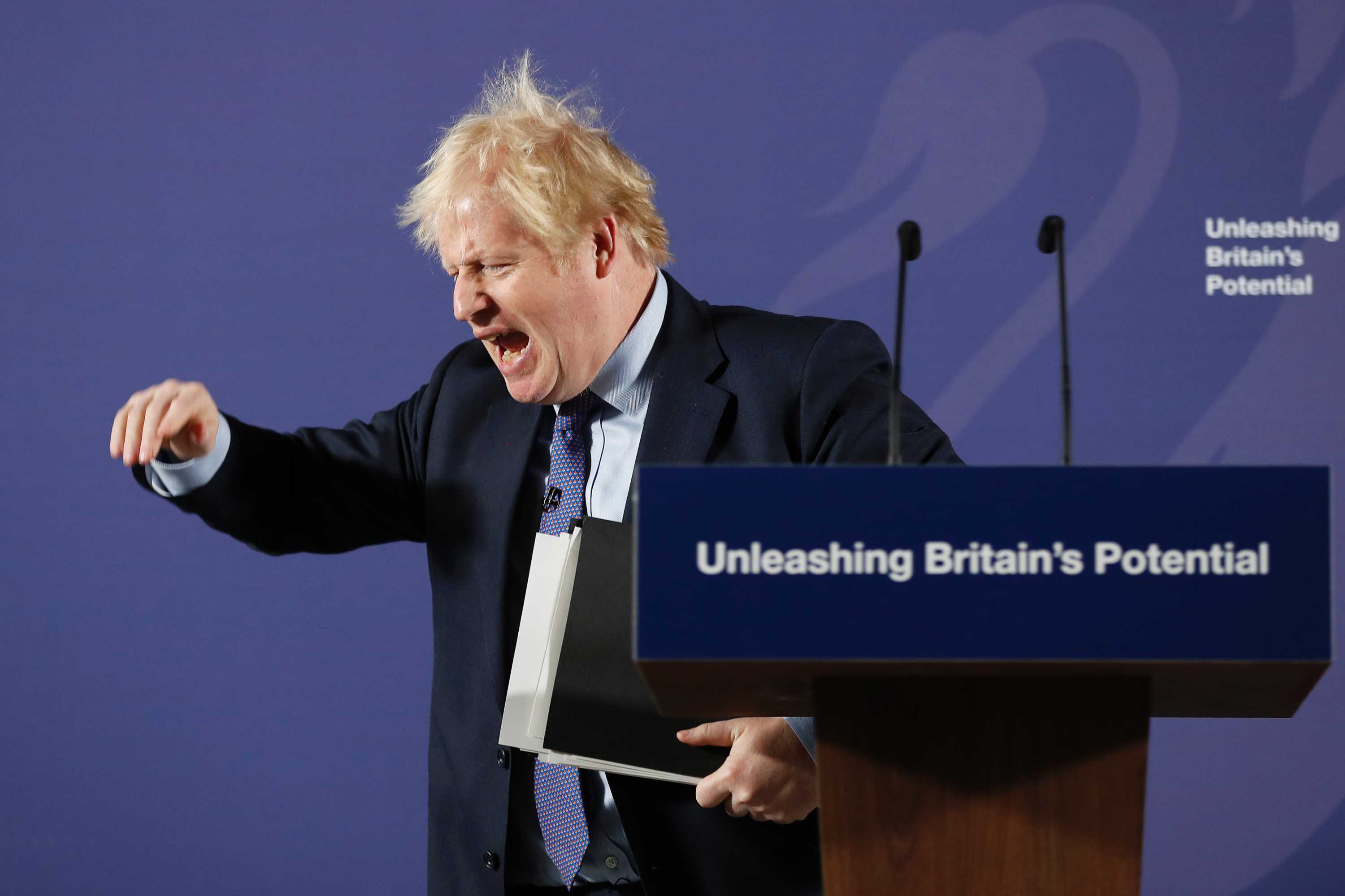 UK to close borders to unskilled and non-English speaking workers - ABC ...