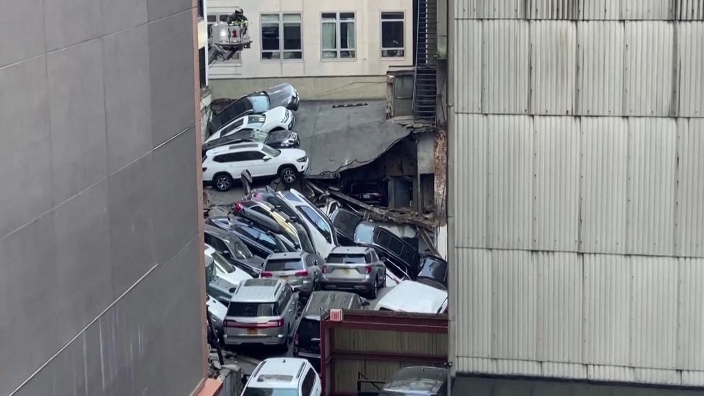 At least one dead in Manhattan parking structure collapse - ABC News