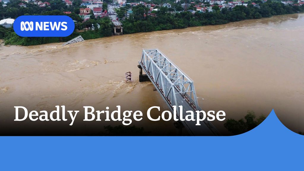 Vehicles plunge into river in deadly bridge collapse after Super ...
