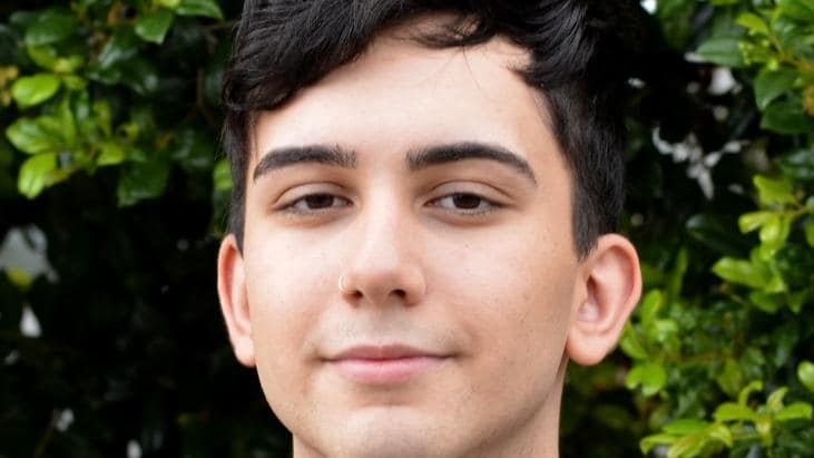 Here's all five candidates dumped *this week* over offensive social ...