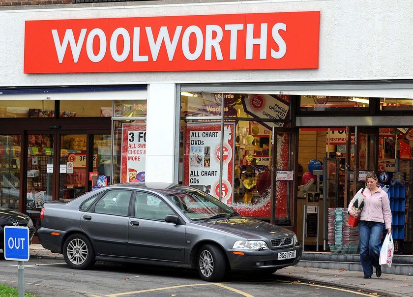 UK Woolies collapses with $1b debt - ABC News