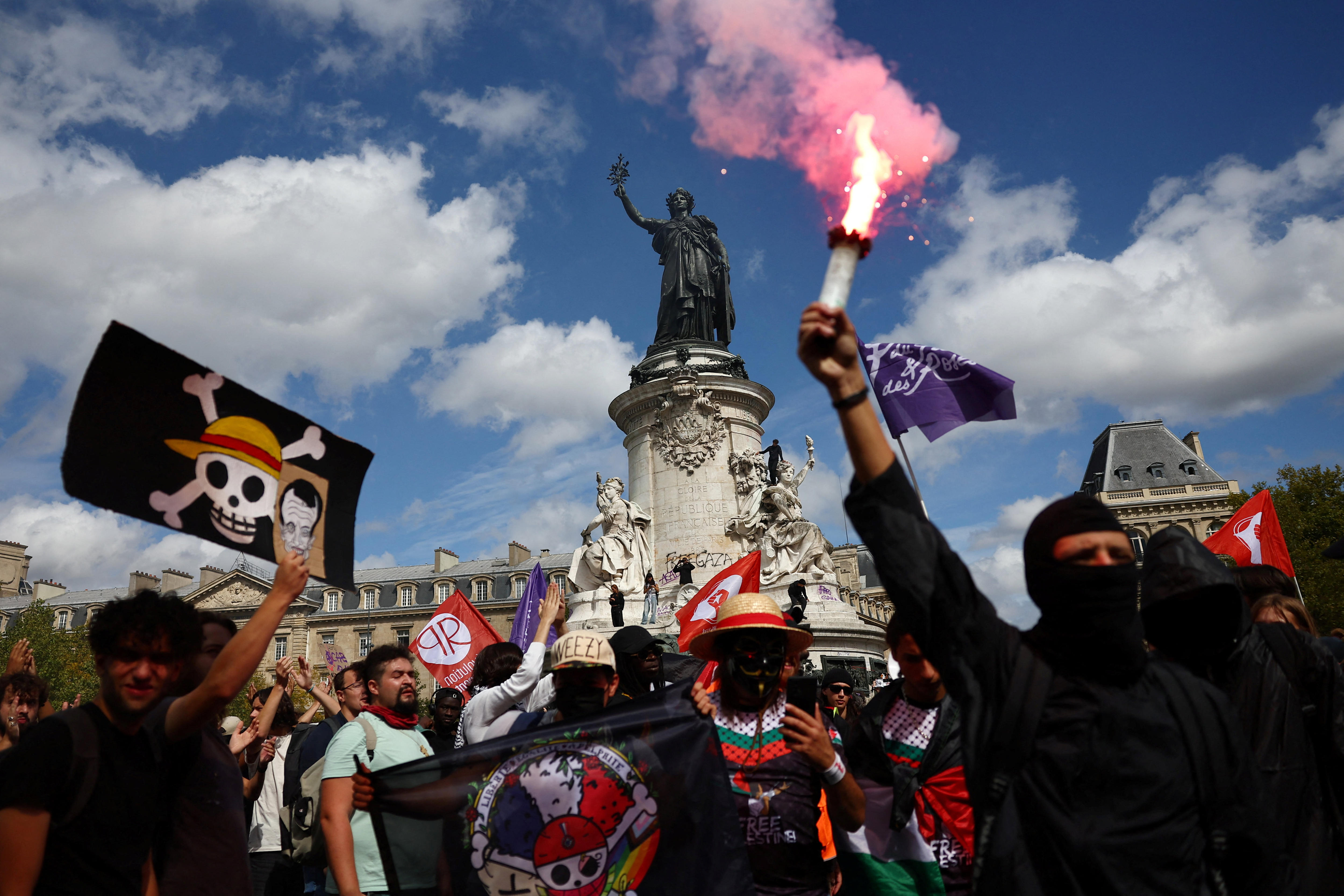 Almost 300 arrested in 'Block Everything' anti-government protests in ...