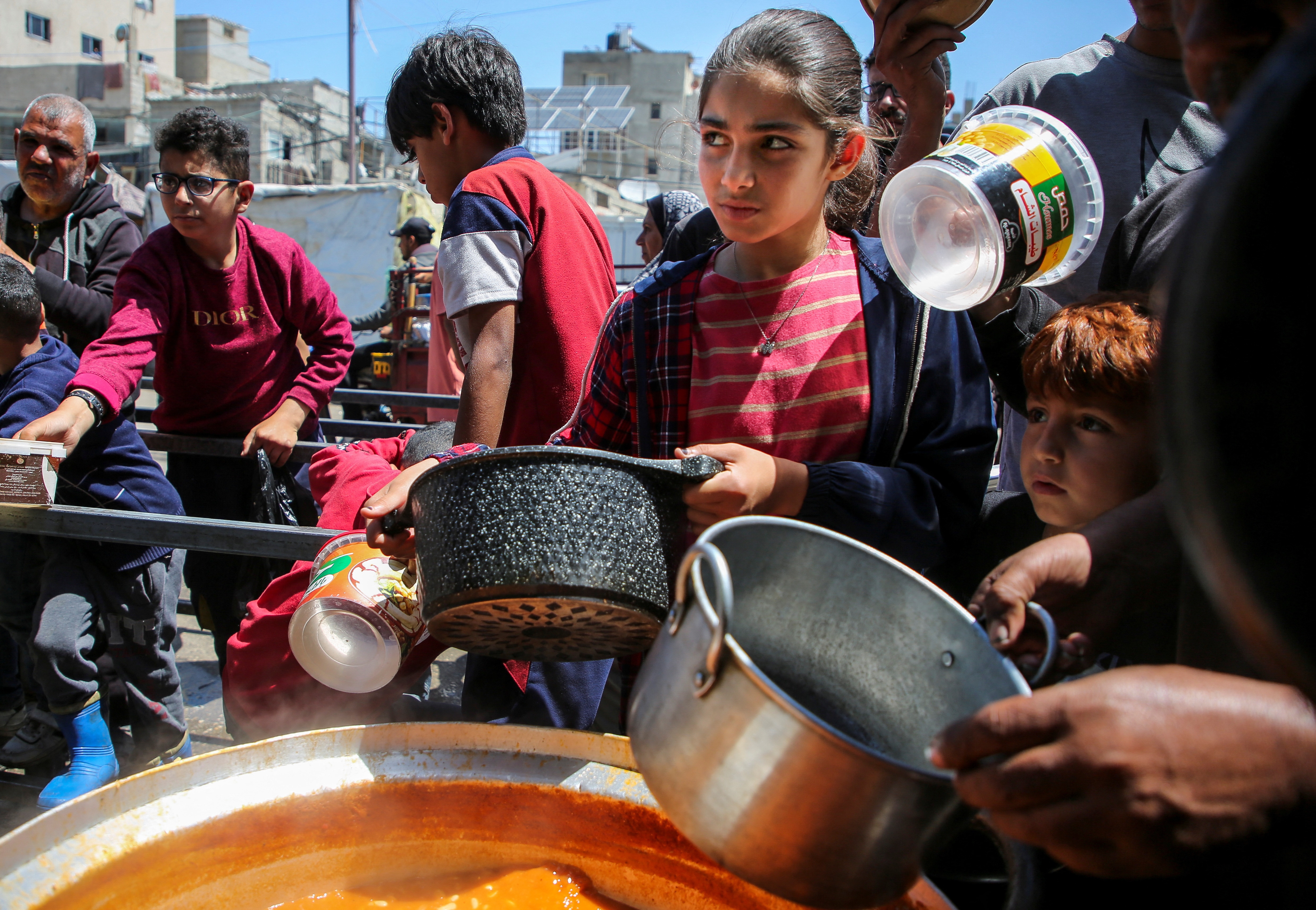 Fresh warnings of possible famine in Gaza - ABC listen