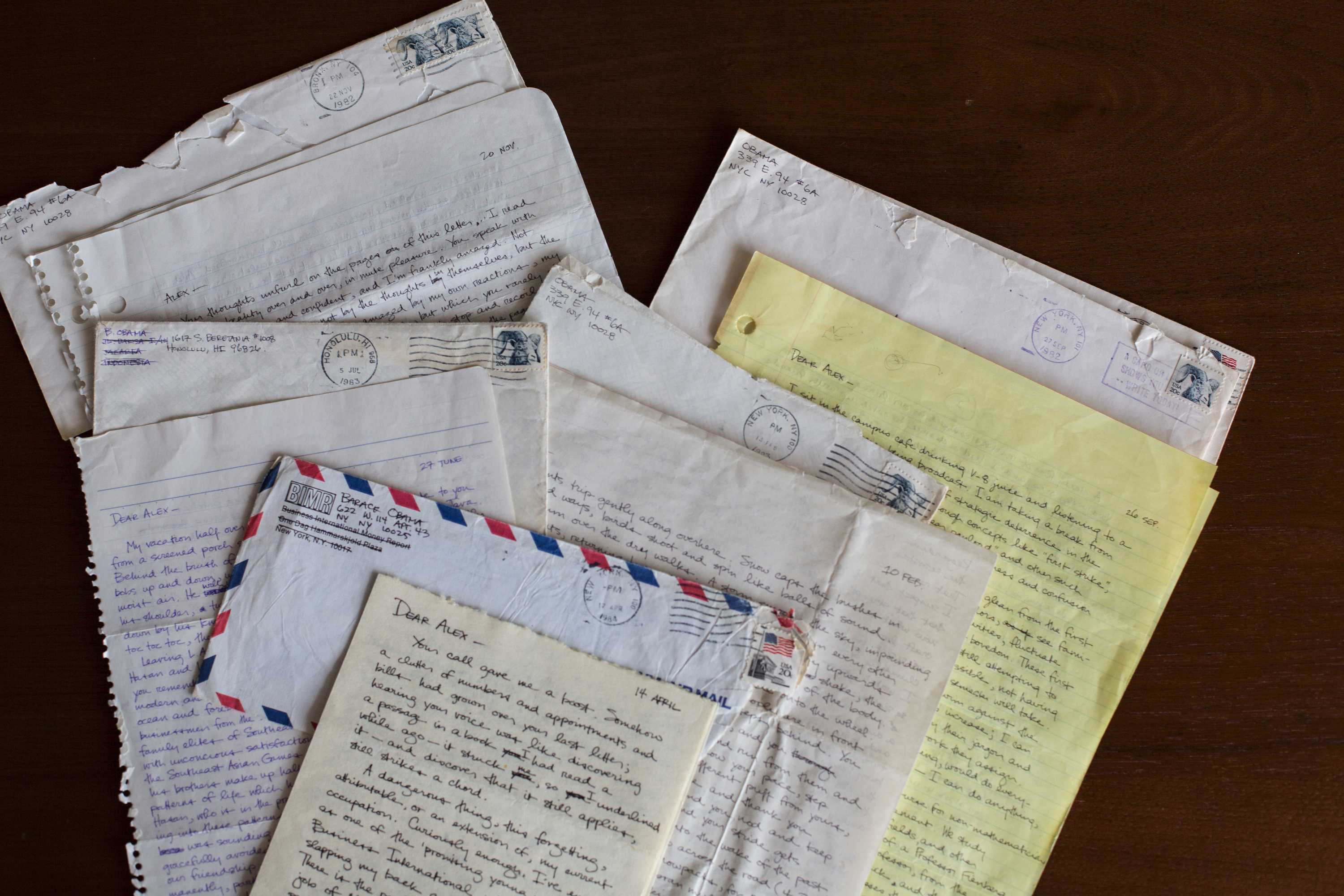 Barack Obama's letters to college girlfriend reveal his younger self ...