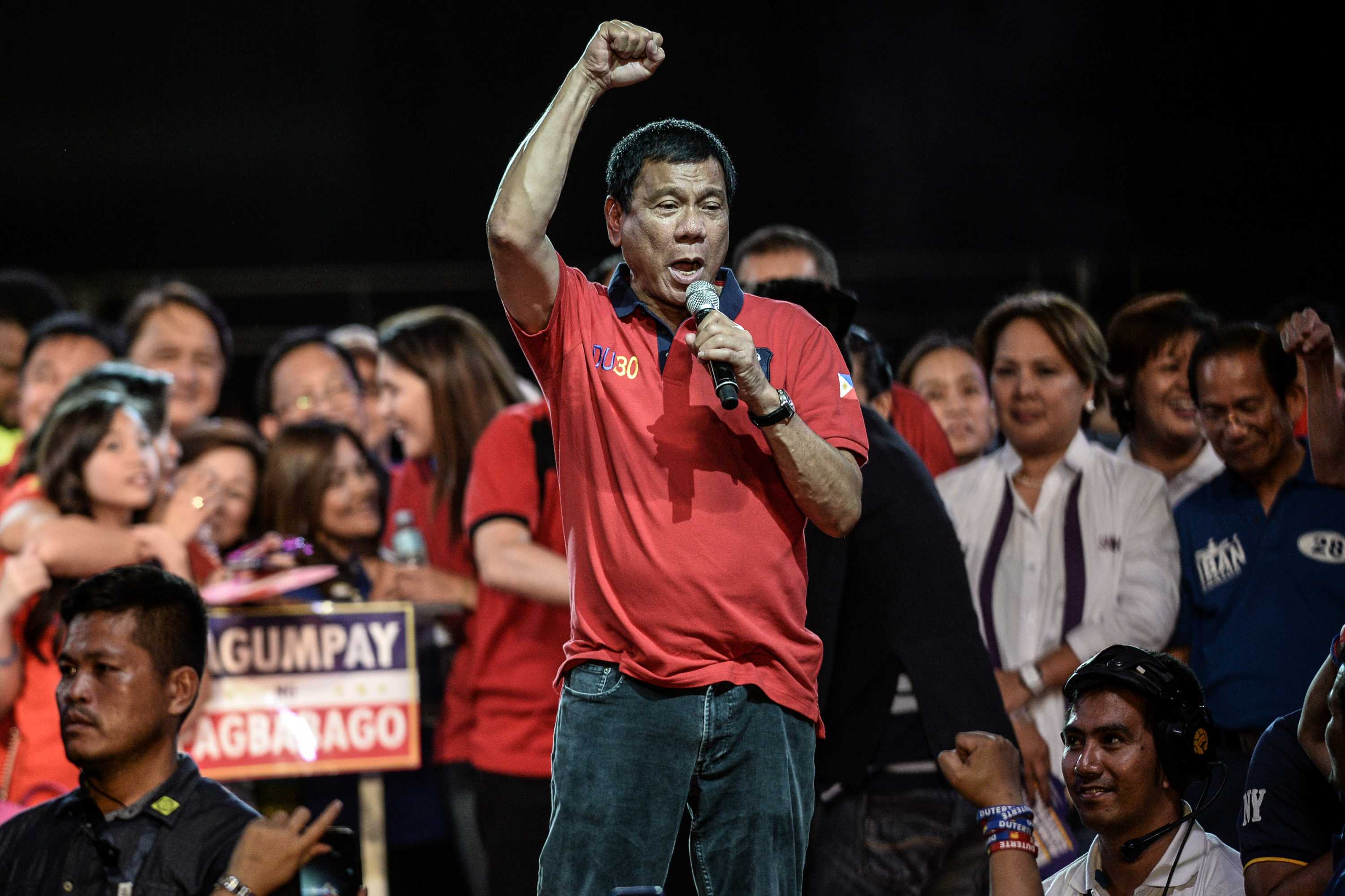 Philippines election: Controversial Mayor Rodrigo Duterte leads vote ...