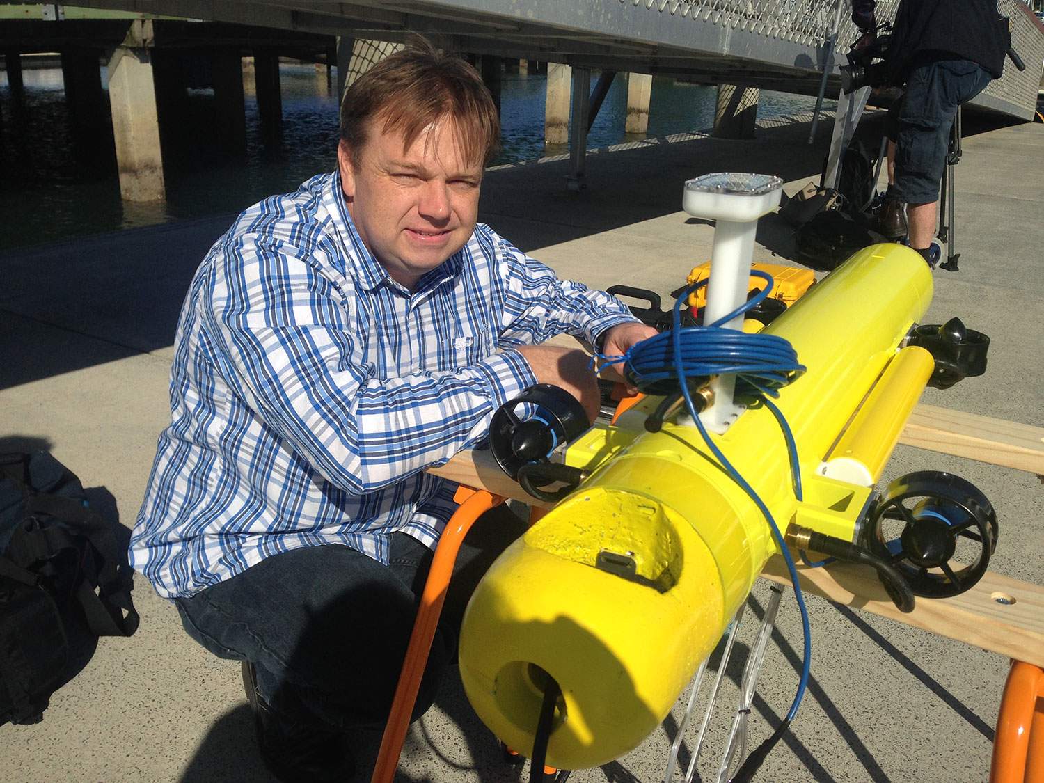 COTSBot: New robot aims to terminate crown-of-thorns starfish ...