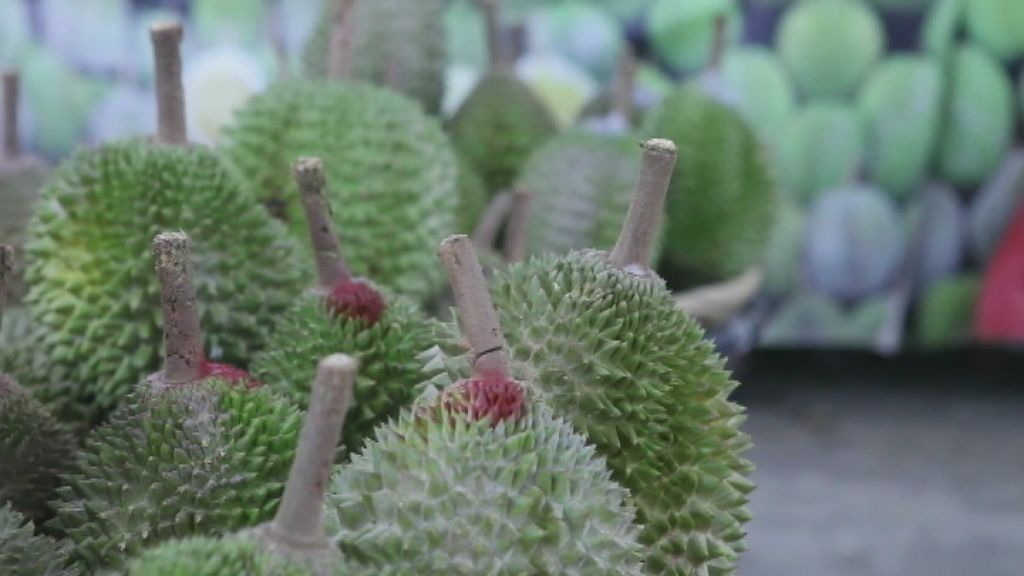 Singapore produces first vintage of durian wine - ABC News