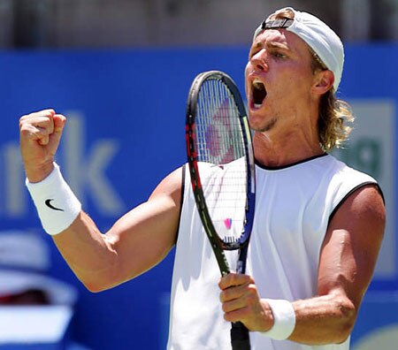 Hewitt through to Sydney final - ABC News