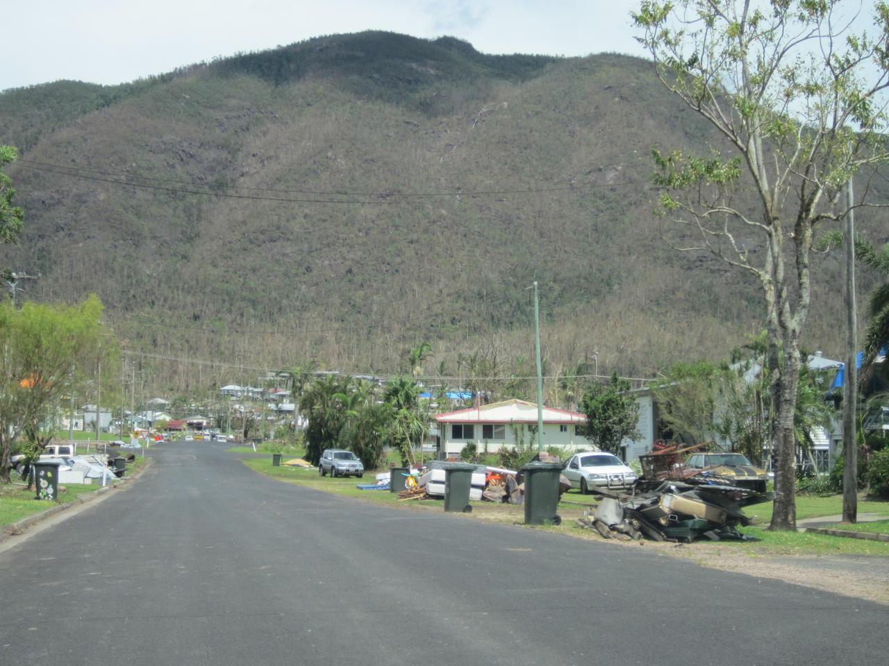 'Face-to-face' meetings encouraged for cyclone aid - ABC News
